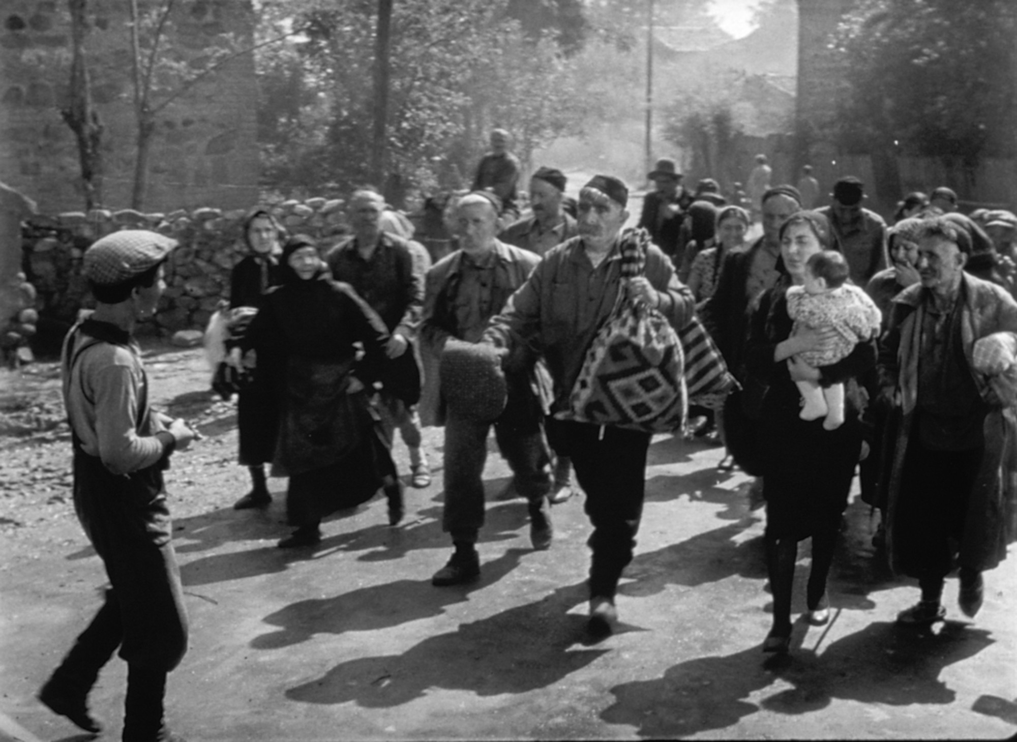 Djariskatsis mama Otets soldata. 1965. Directed by Rezo Chkheidze | MoMA