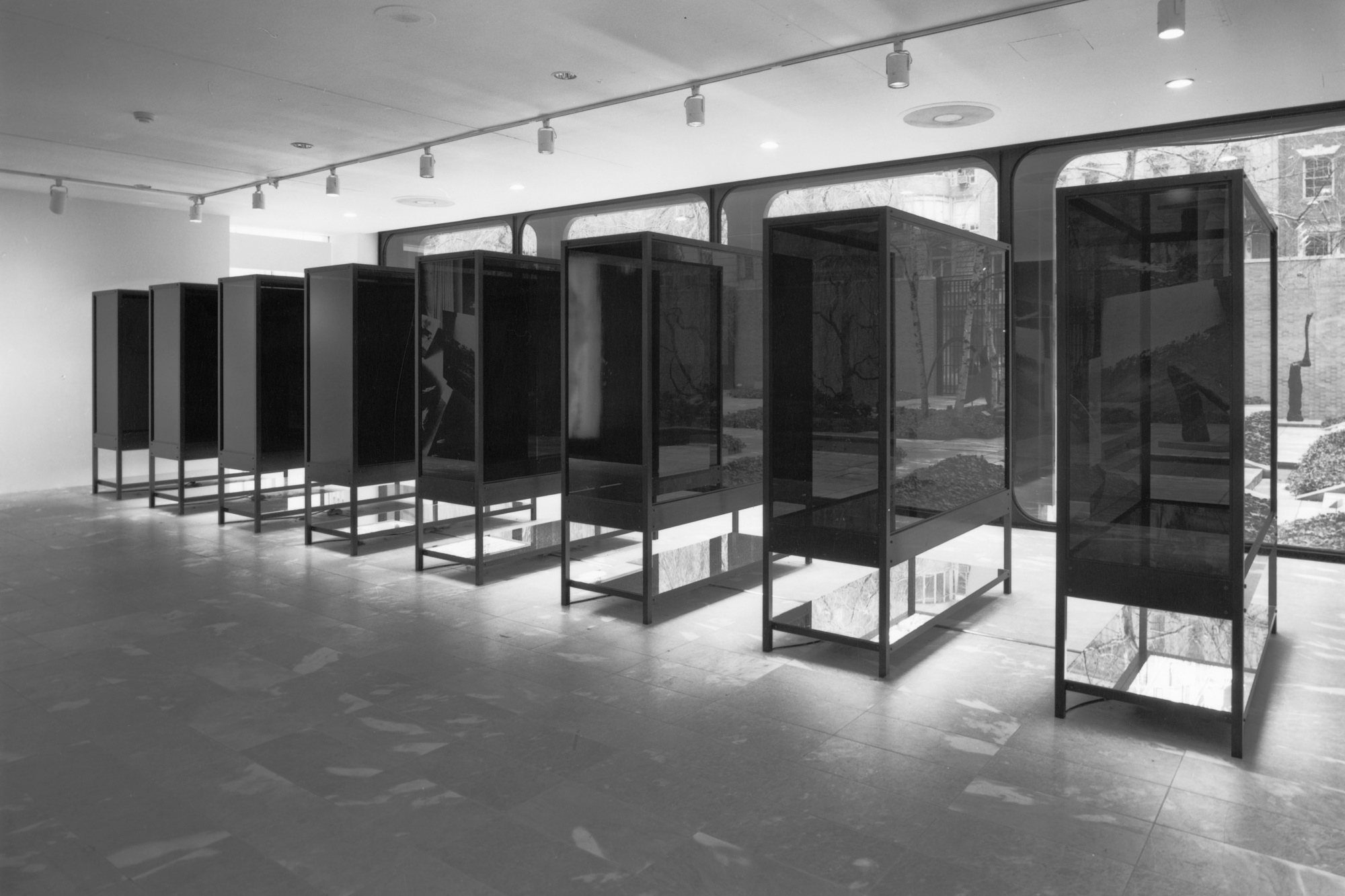 Projects 25: Dennis Adams | MoMA