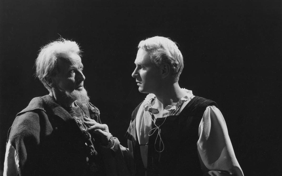 Hamlet. 1948. Directed by Laurence Olivier | MoMA