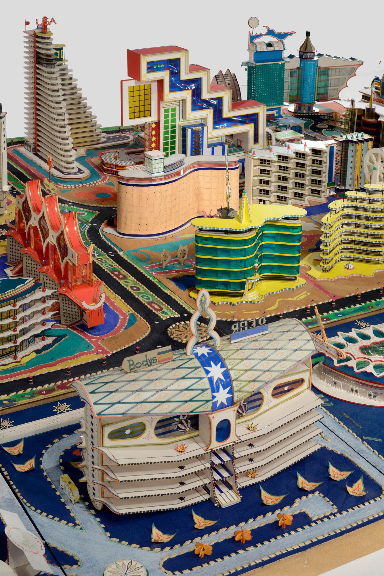 Dream Building Drop-in Workshops | MoMA