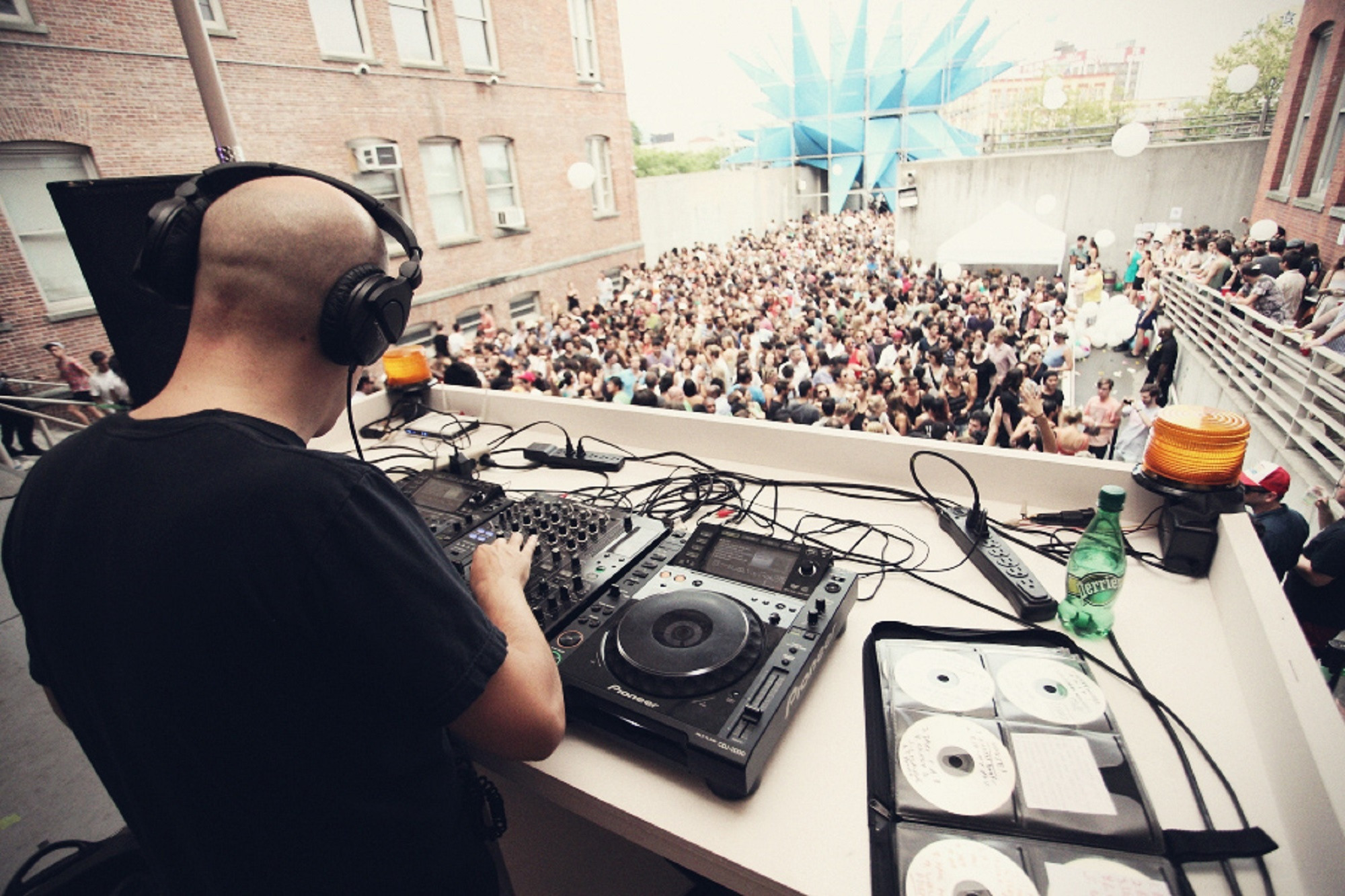 Warm Up: MJ Cole / DJ Spoko / Micachu & The Shapes / Slava / Van Rivers ...