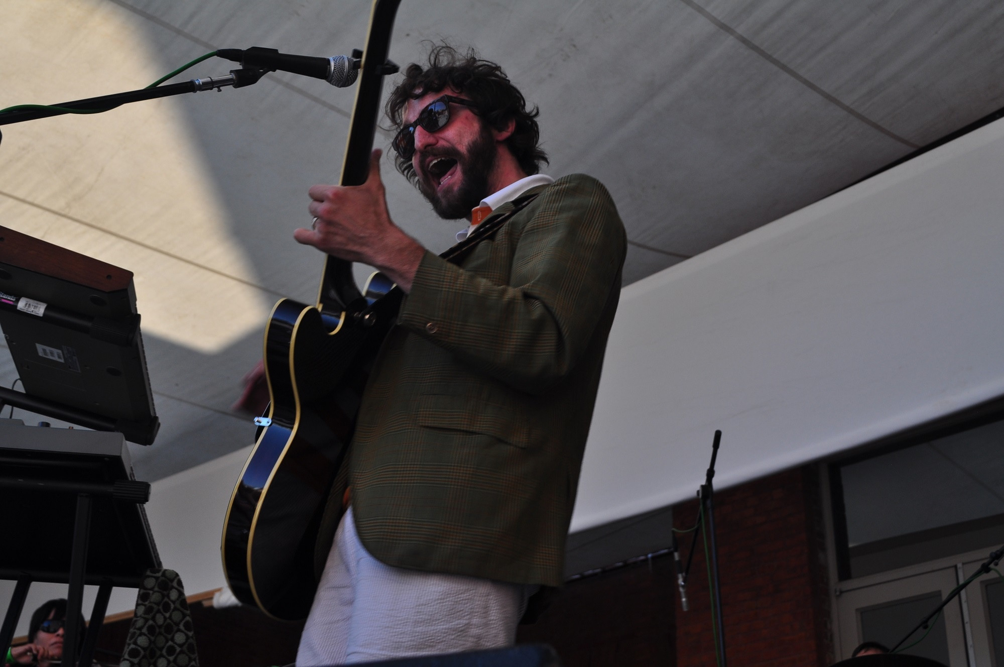 Warm Up: Stephan Moore and David Behrman / Eats Tapes / Lovefingers ...