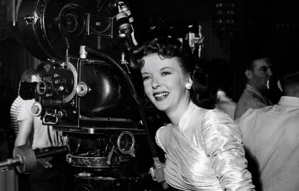 Isabel Custodio | Magazine | MoMA