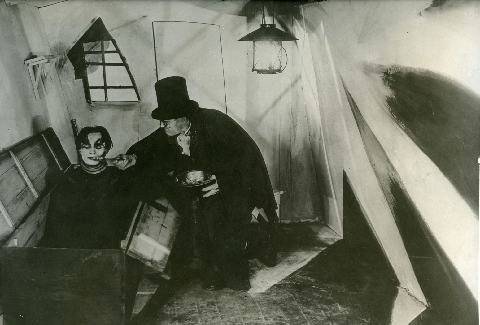 Das Cabinet des Dr. Caligari (The Cabinet of Dr. Caligari). 1920 ...