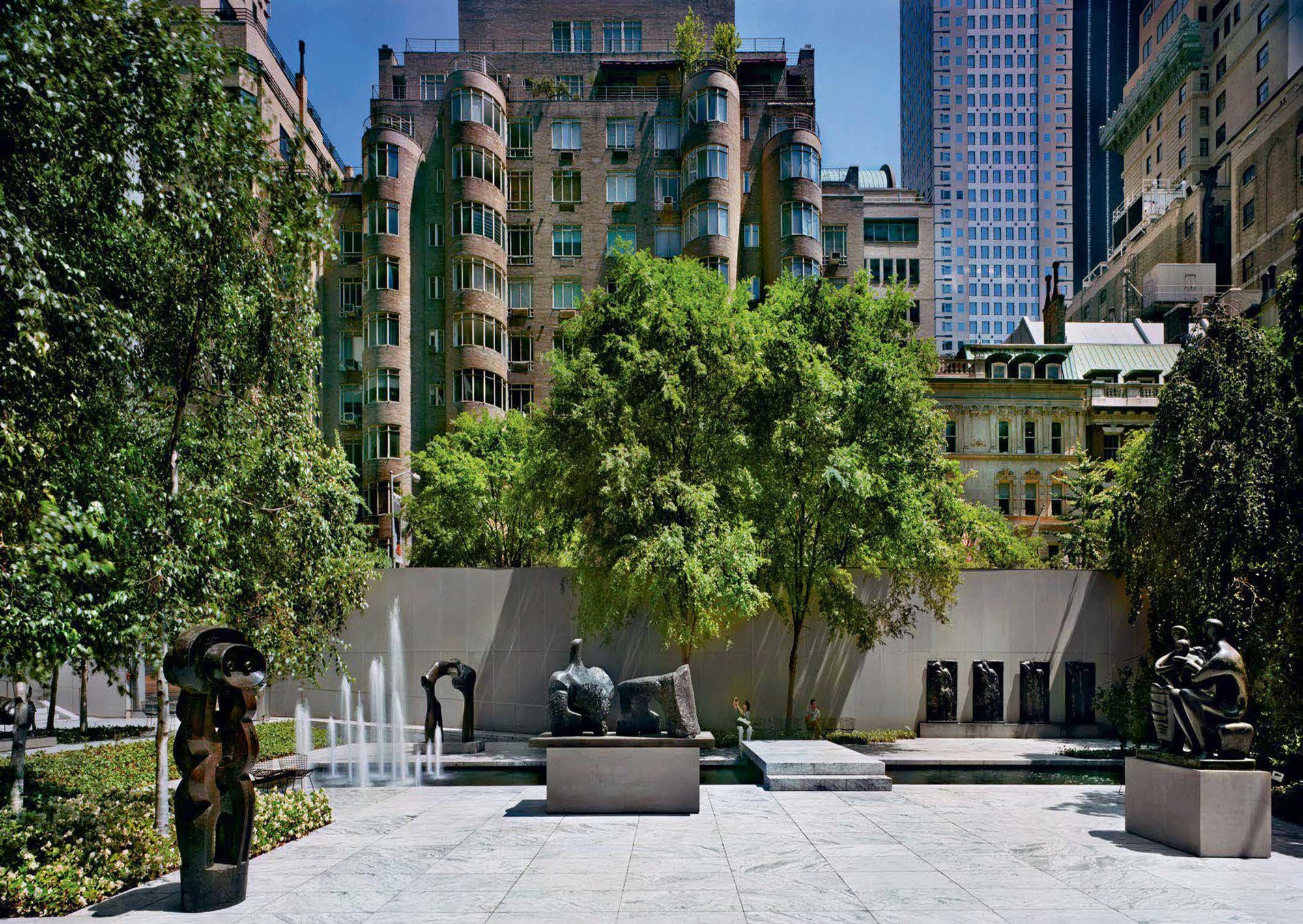 Standout Moments from the Reinstallation of MoMA’s Sculpture Garden ...