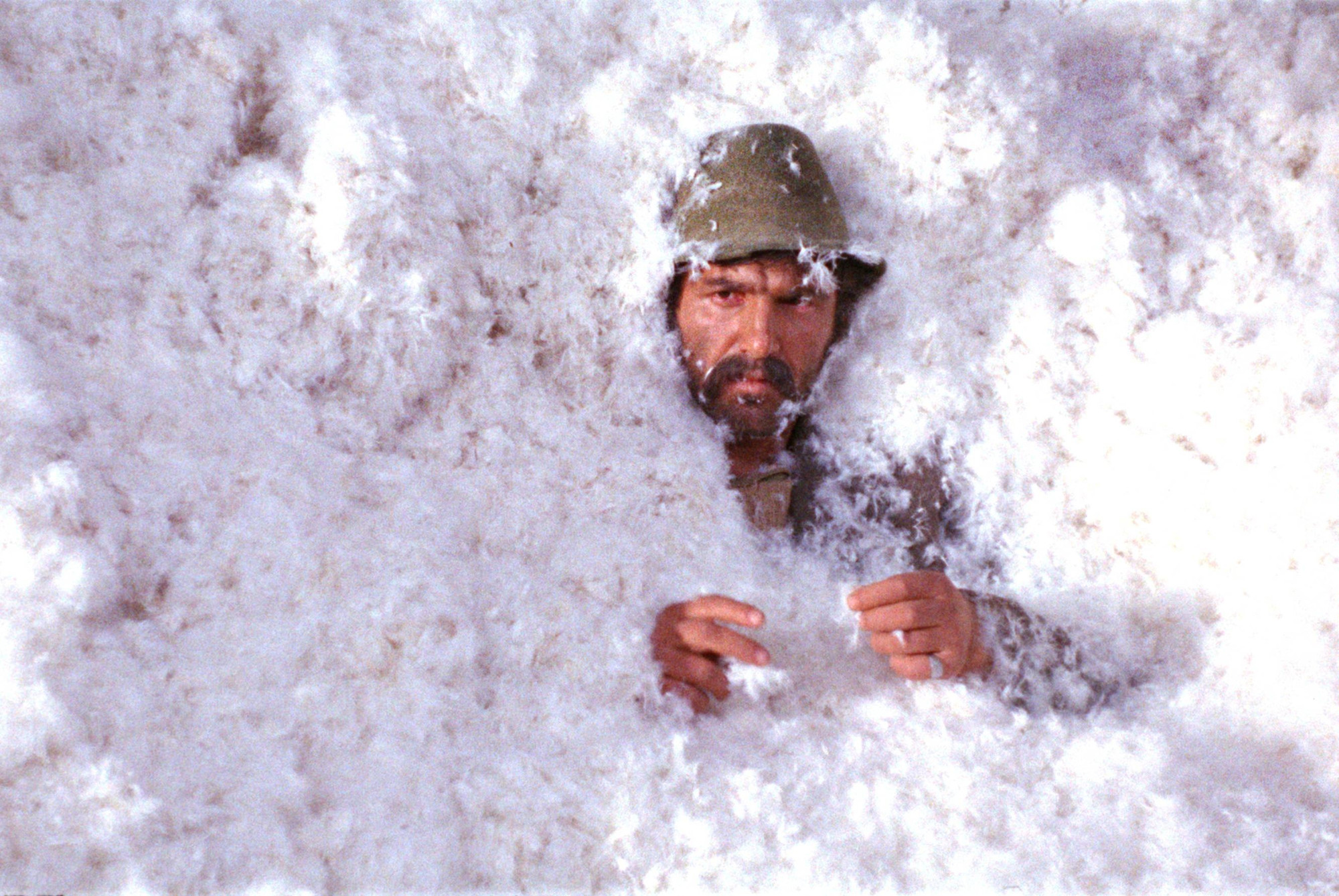 Skupljači perja (I Even Met Happy Gypsies). 1967. Written and directed ...