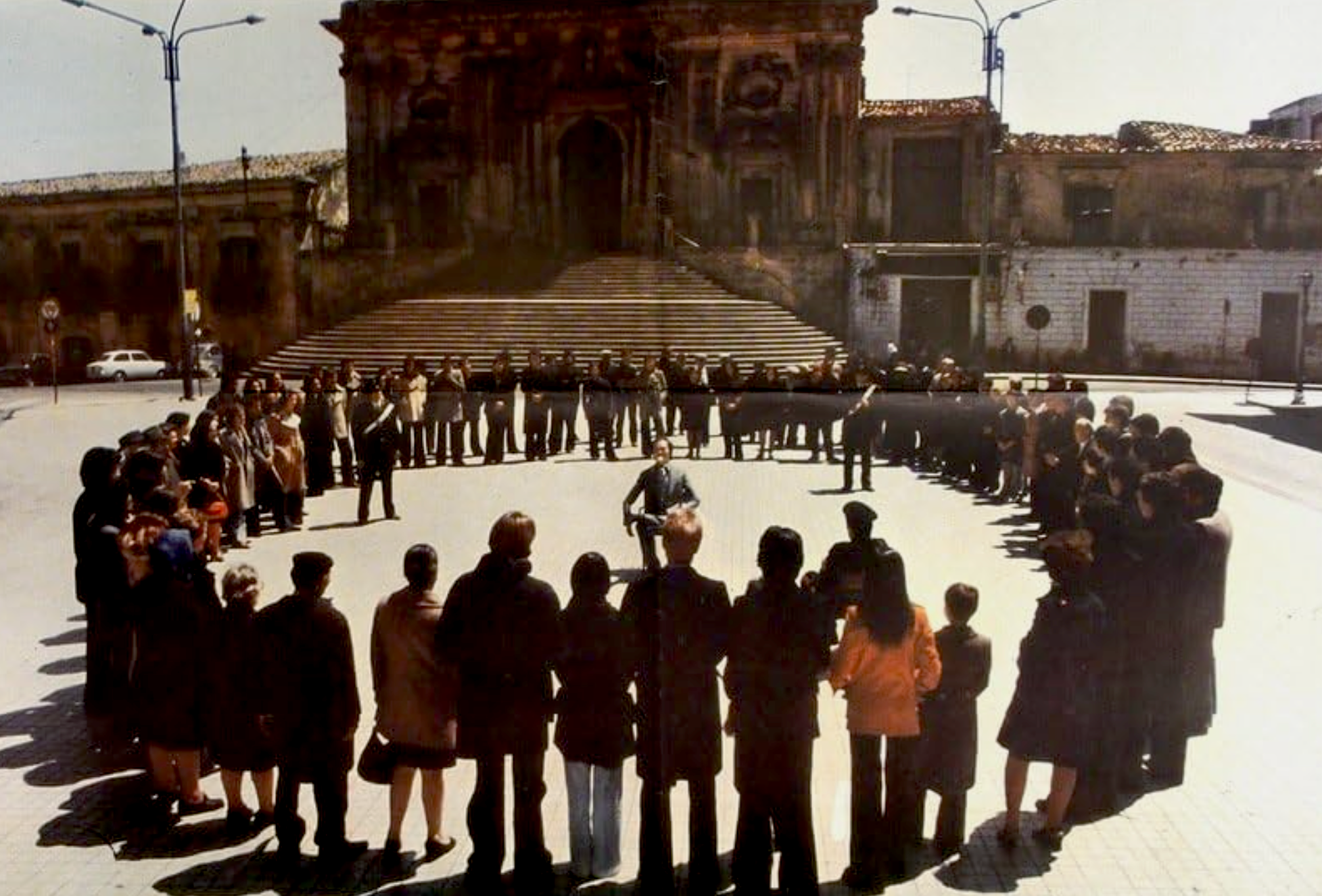 Gente di rispetto (The Flower in His Mouth). 1975. Directed by Luigi ...