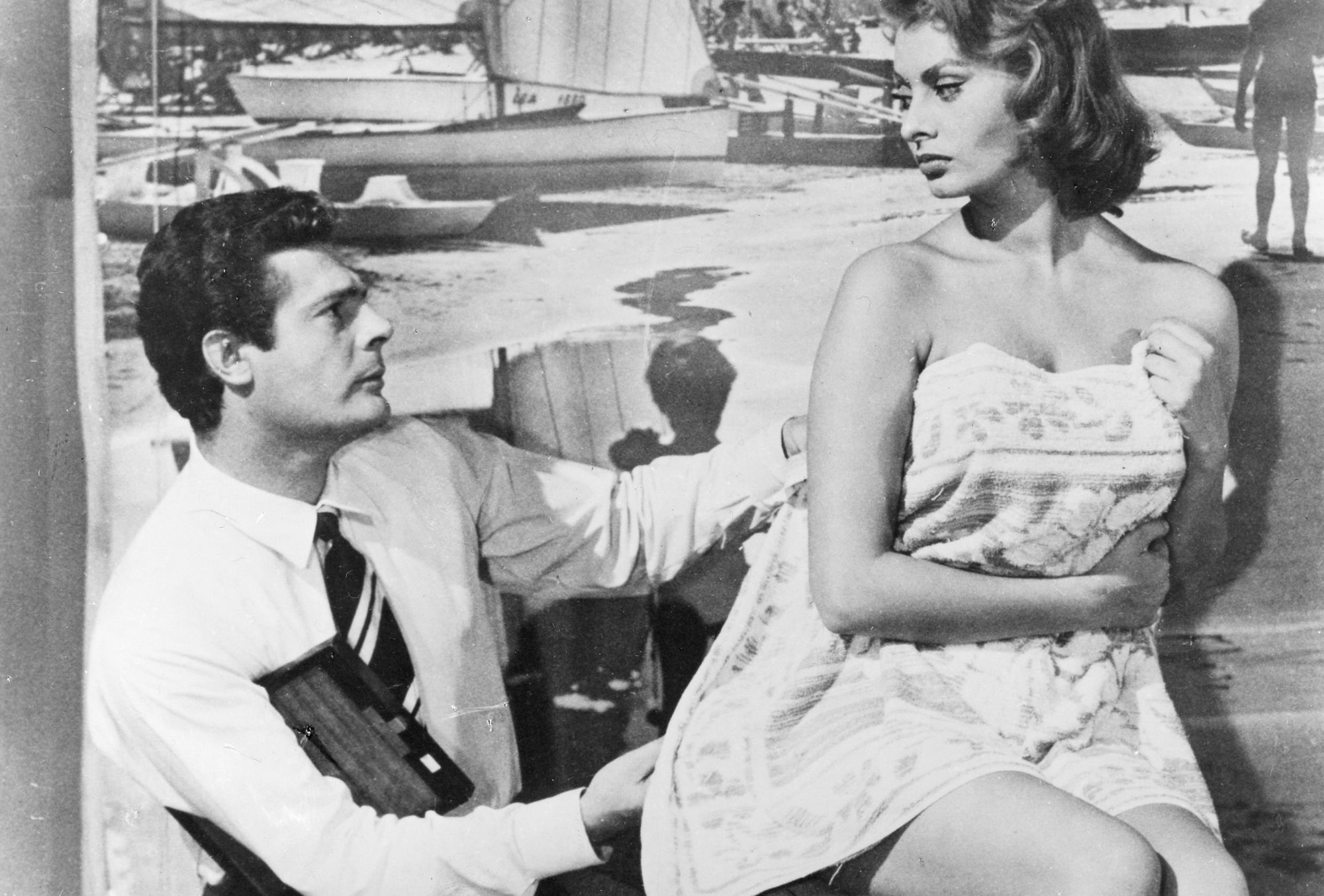 La Fortuna di essere donna (Lucky to be a Woman). 1956. Directed by ...