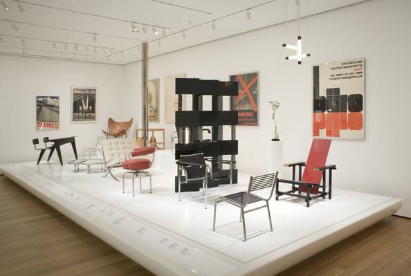 Eileen Gray. Screen. 1922 | MoMA