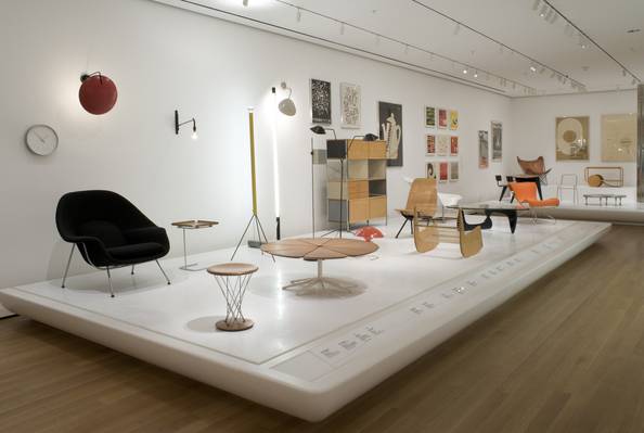 Eero Saarinen. Womb Chair (Exhibited in the US Pavilion in the 1951 ...