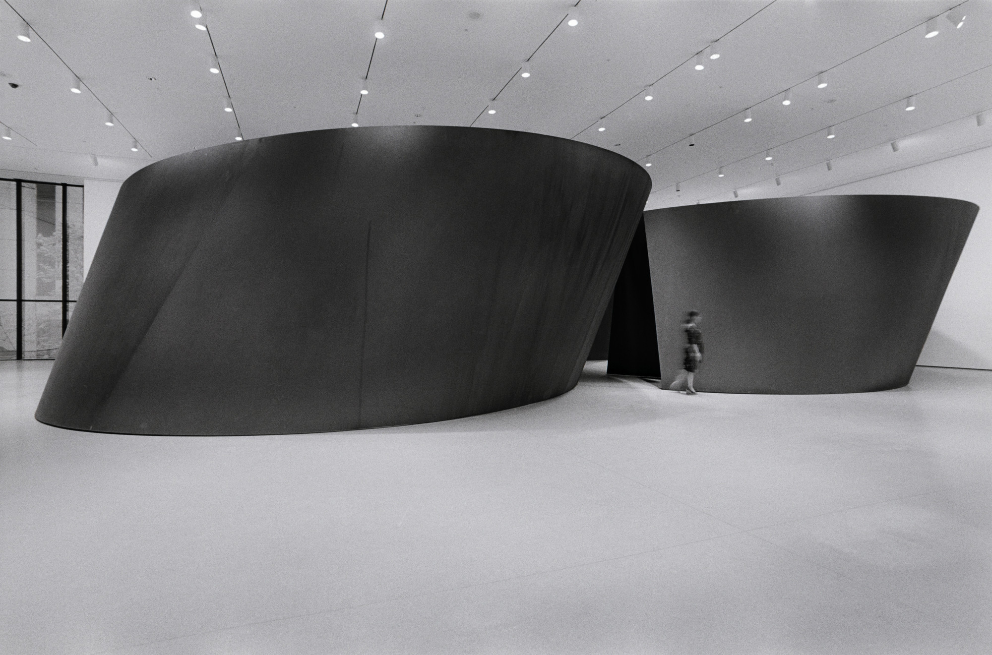 Installation view of the exhibition "Richard Serra Sculpture: Forty ...