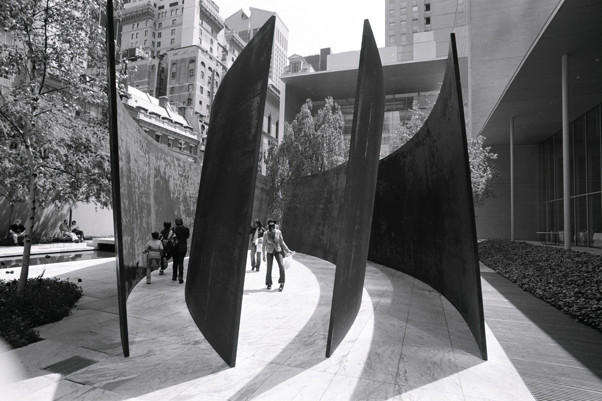 Installation view of the exhibition "Richard Serra Sculpture: Forty ...