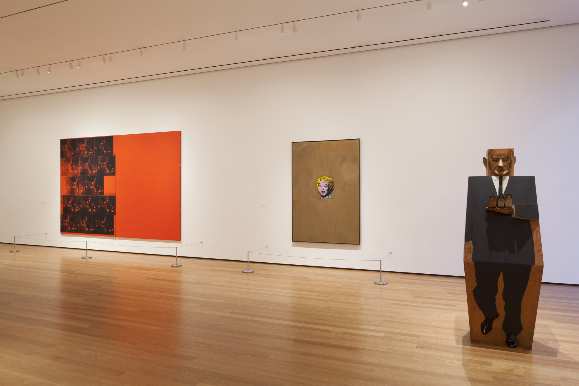 Installation view of the exhibition "Painting and Sculpture Changes ...
