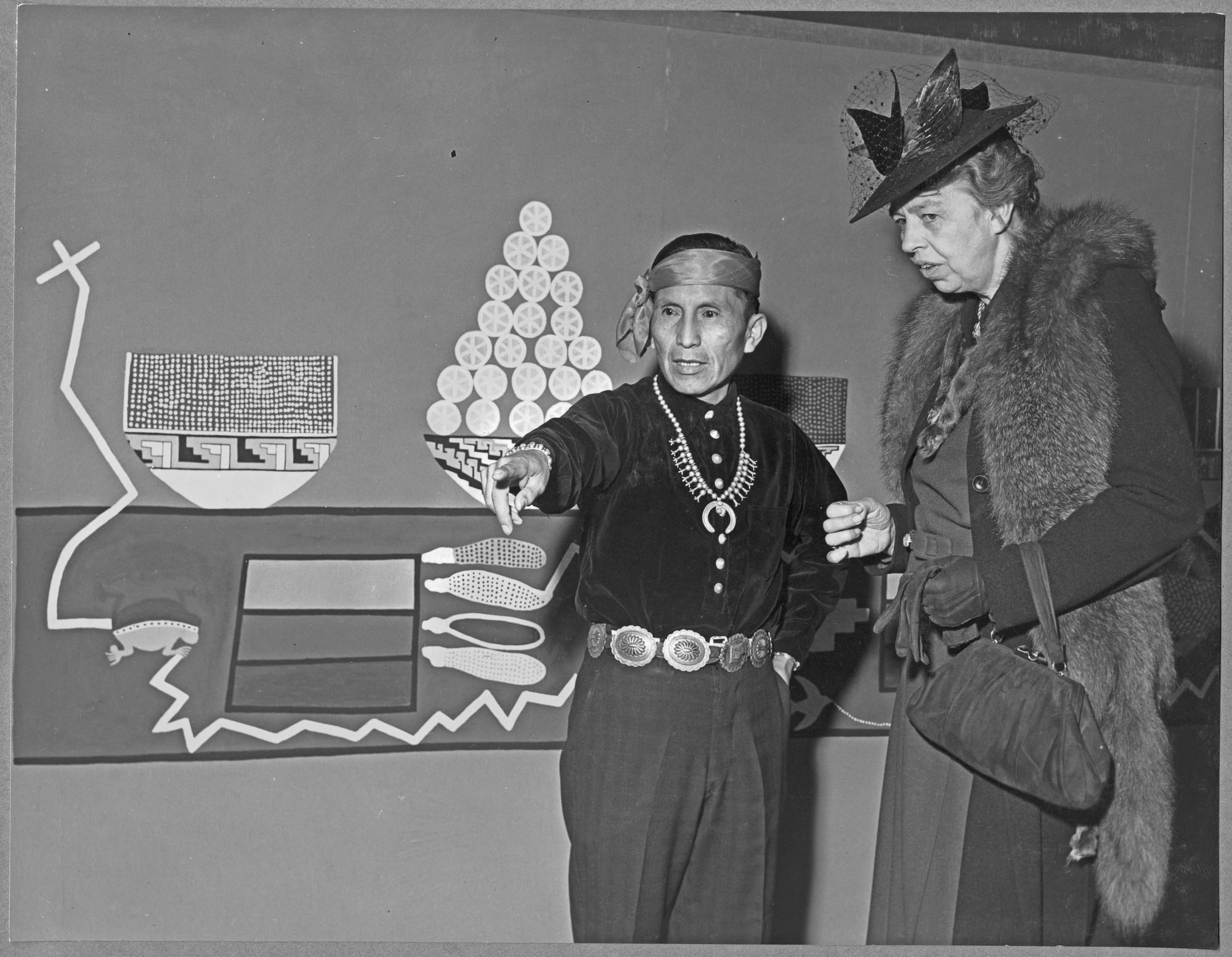 Eleanor Roosevelt, and Hopi painter Fred Kabotie at the exhibition ...