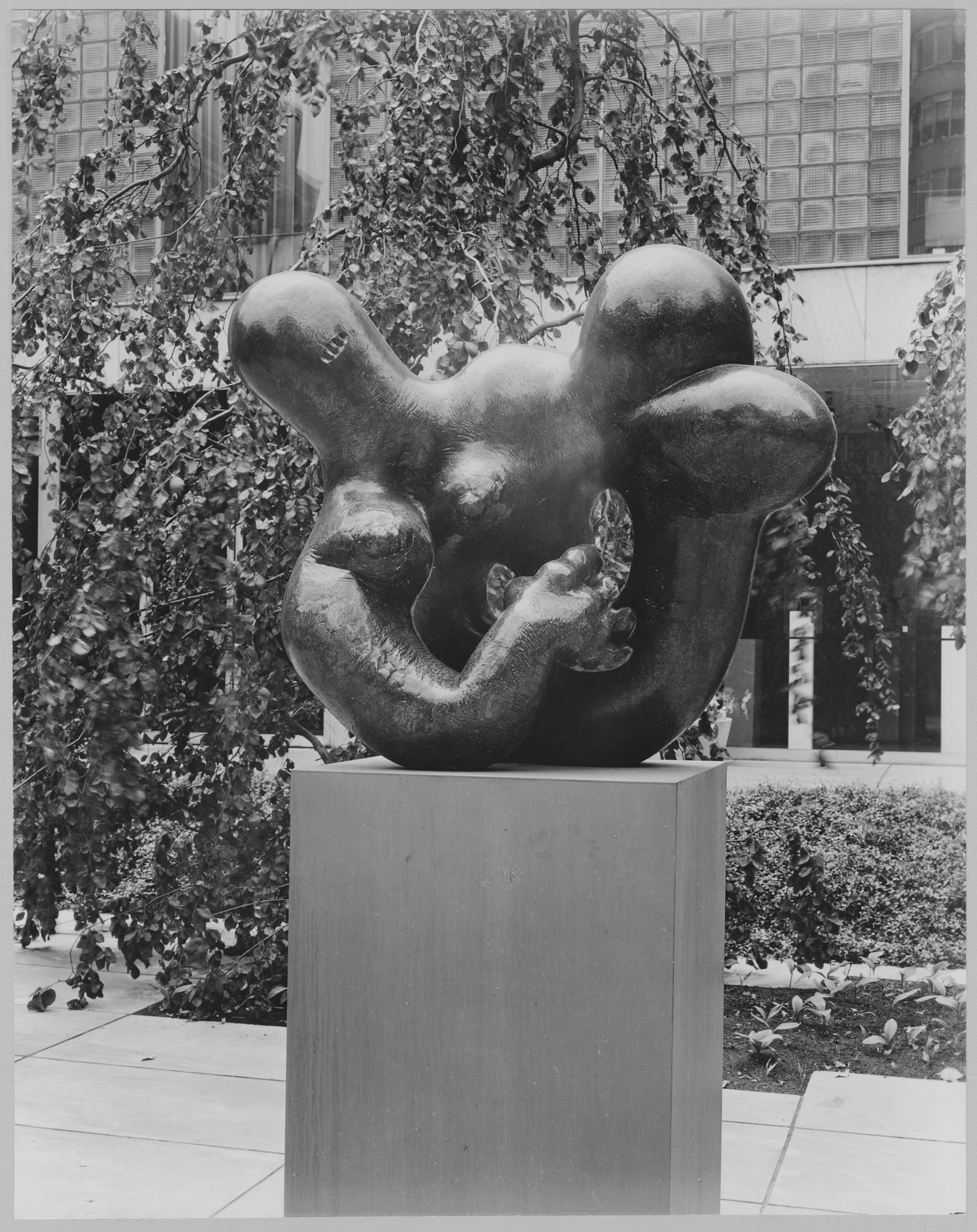 Installation view of the exhibition "The Sculpture of Jacques Lipchitz ...
