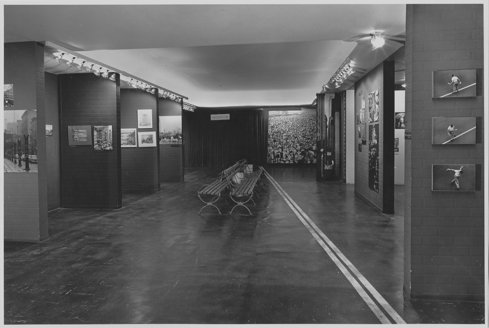 70 Photographers Look at New York | MoMA