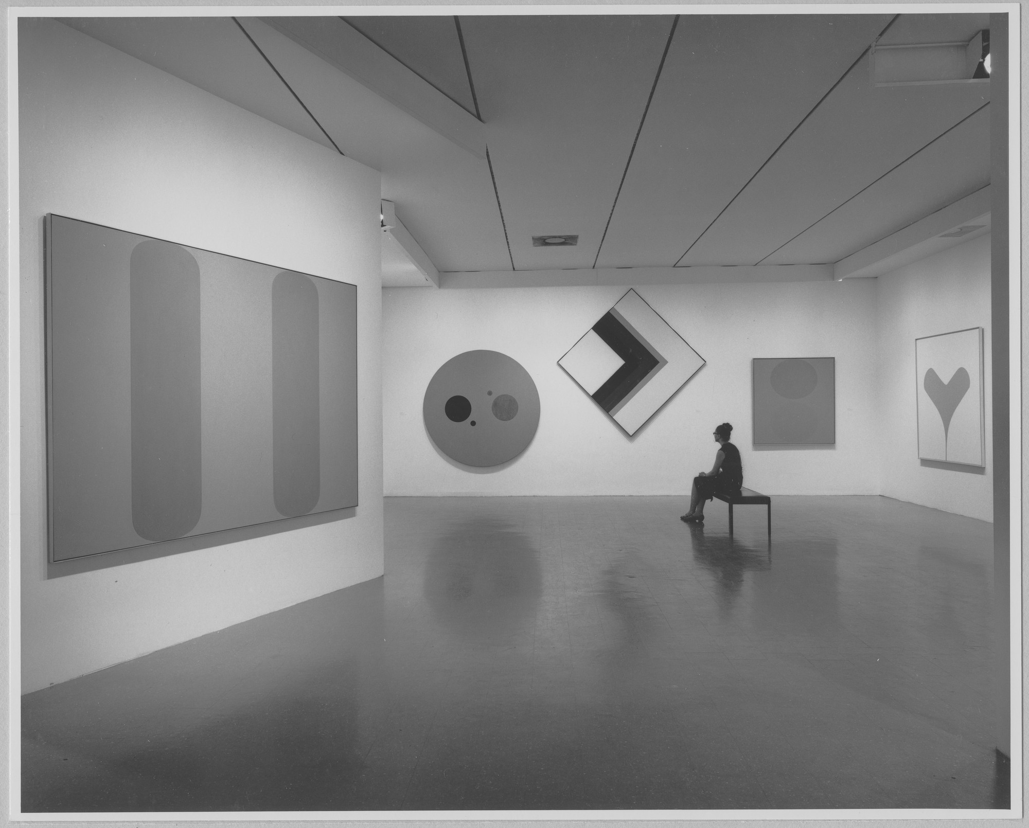 Unidentified visitor at the exhibition, "The Responsive Eye." | MoMA