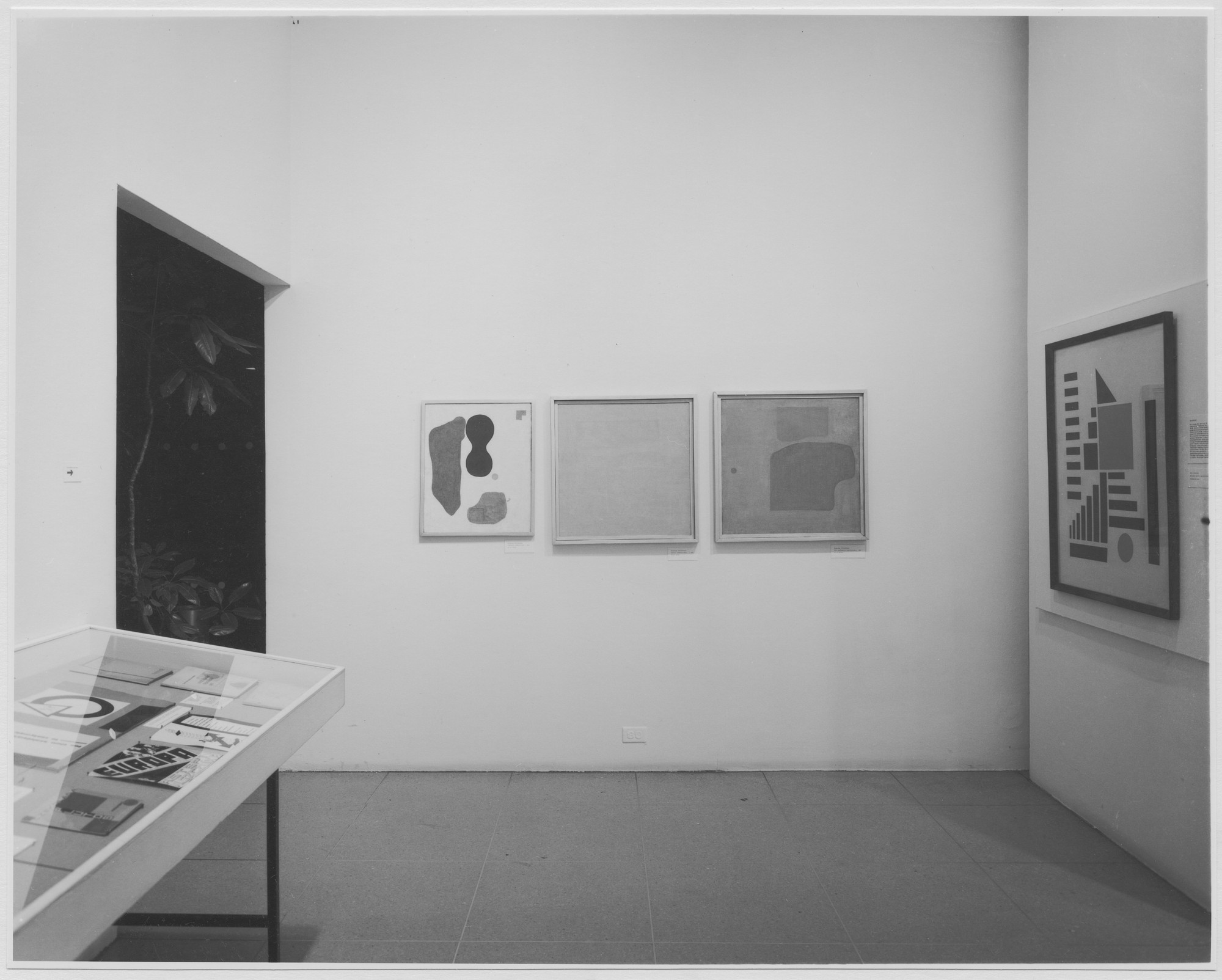 Installation view of the exhibition "Constructivism in Poland: 1923 ...