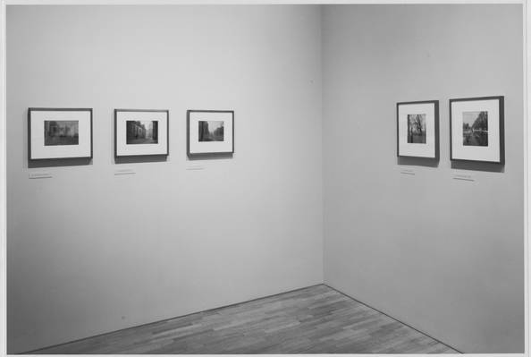 Eugène Atget. Tuileries, "Daphné" par Théodon. 1907 | MoMA