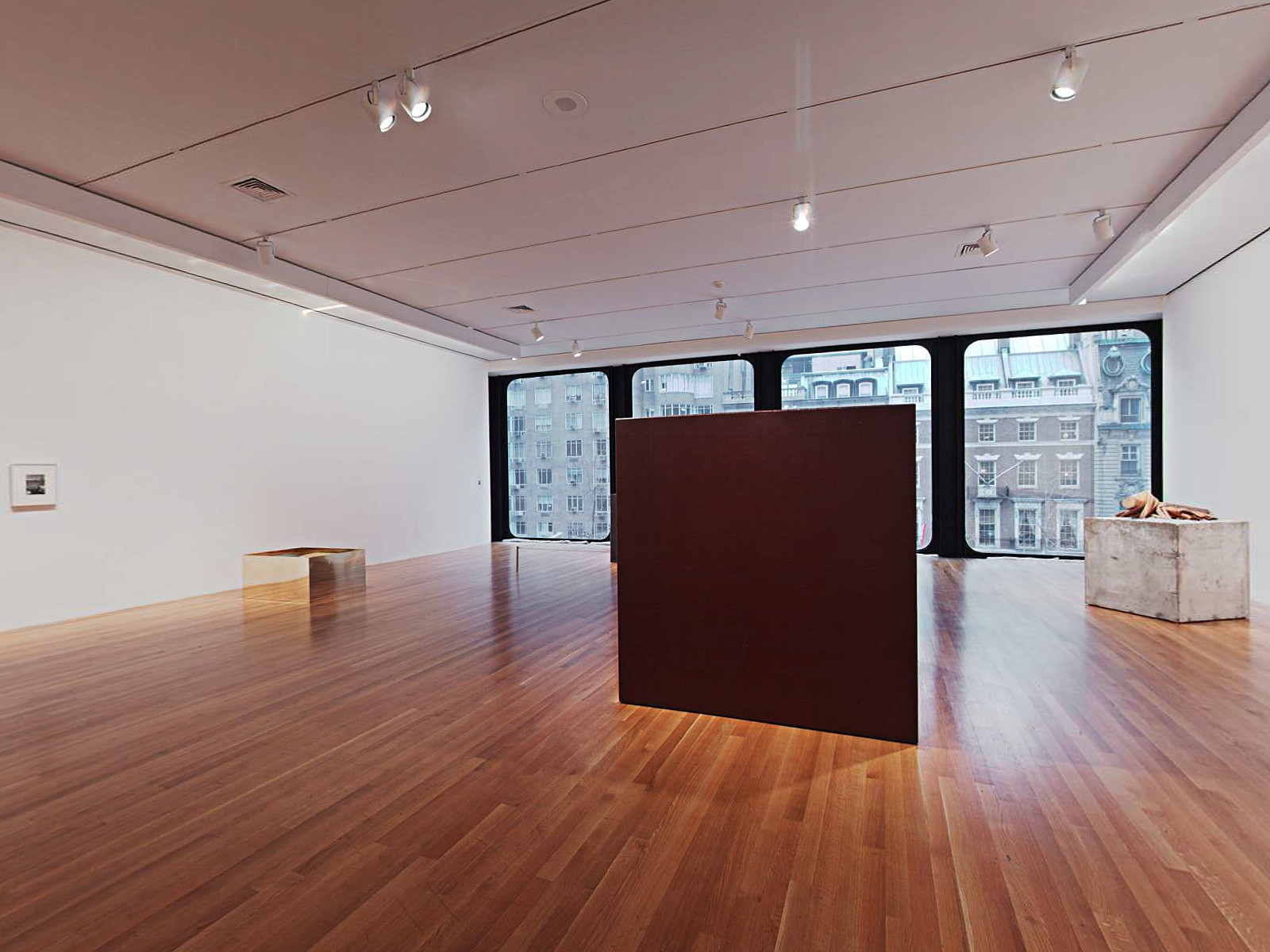 Installation view of the exhibition "MoMA2000, Open Ends: Minimalism ...