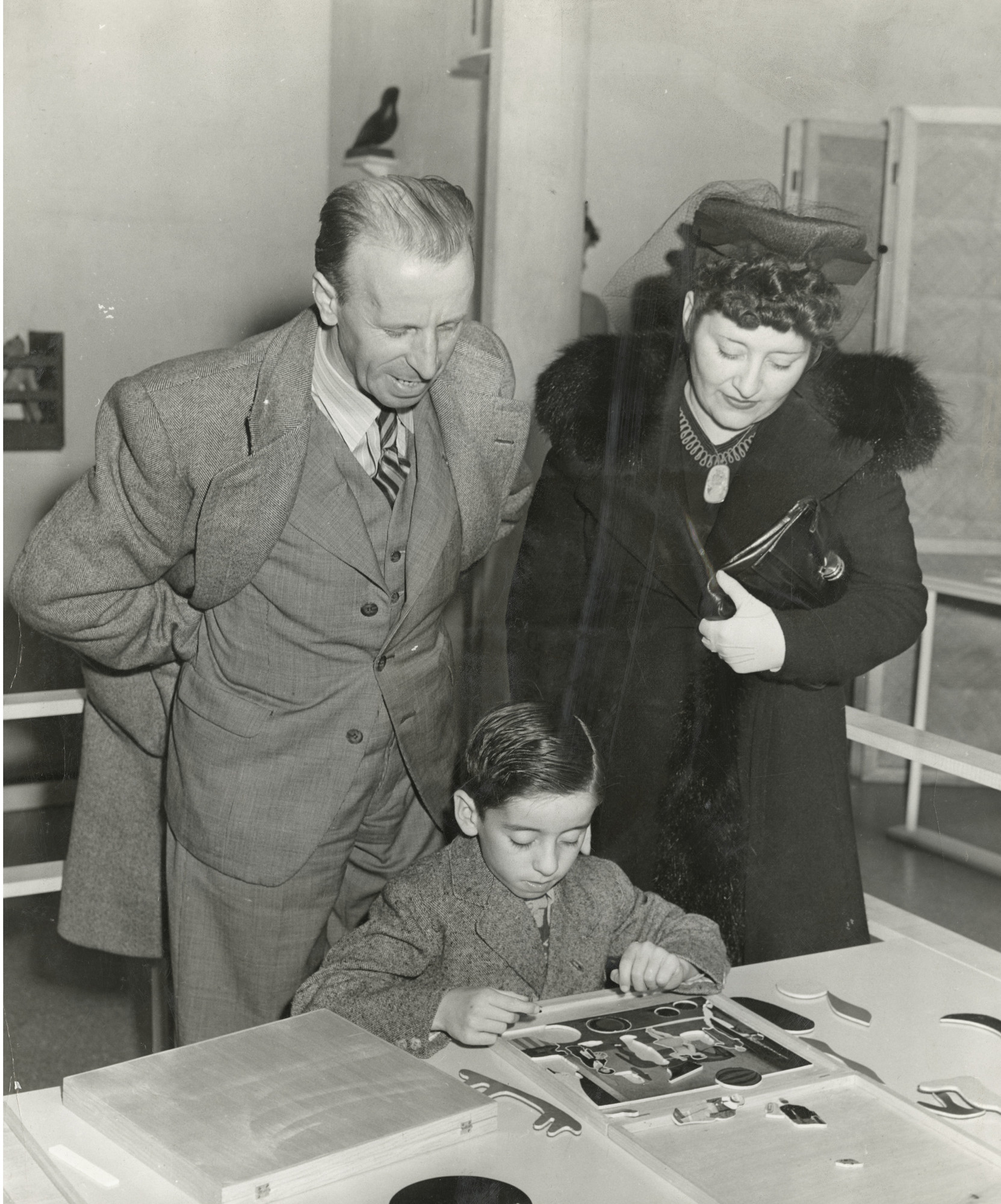 Mr. and Mrs. Jose Perotti and their young son, Girman, visit "Children ...