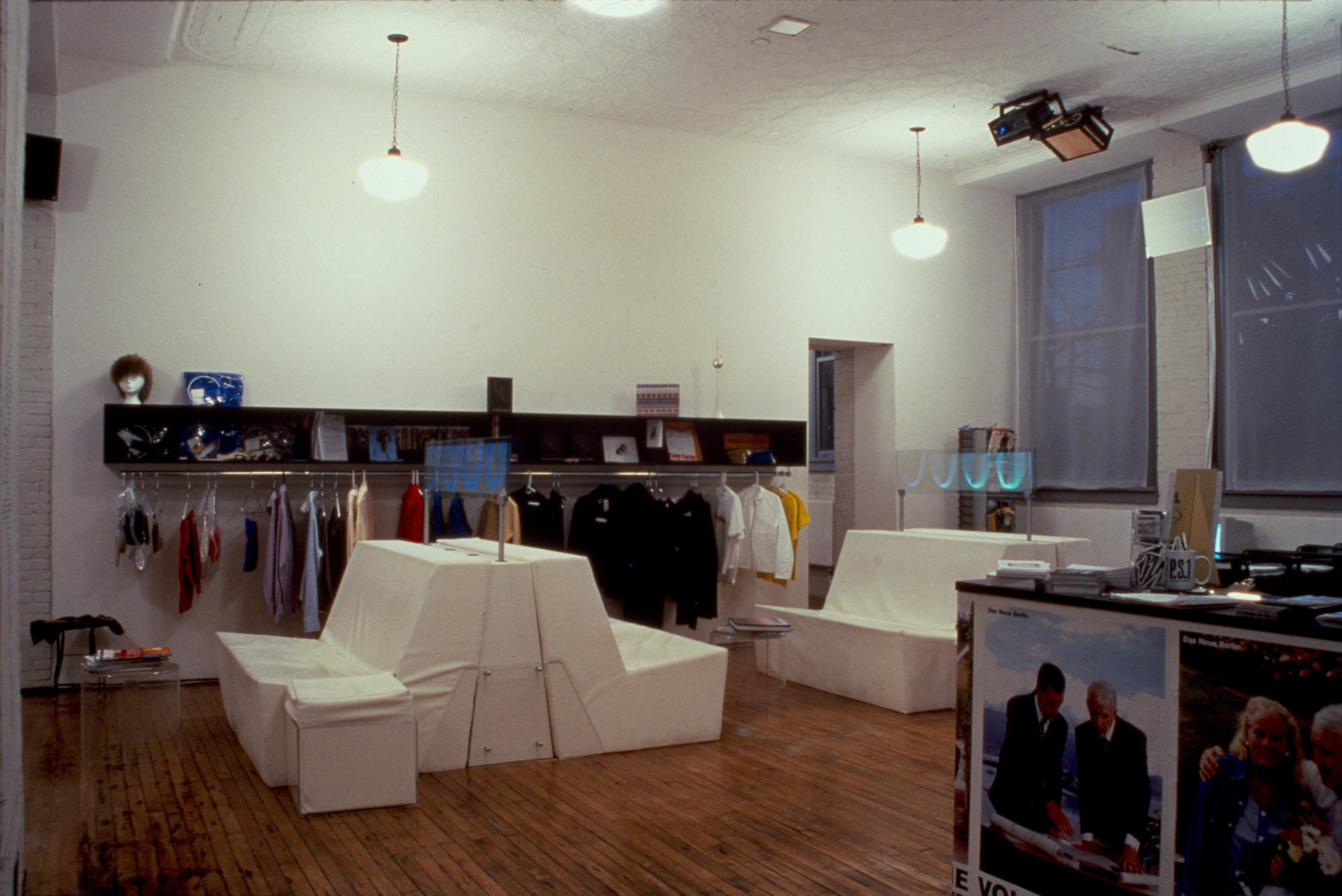 Installation view of "elements of the 3 de luxe genetic lounge '99" by ...