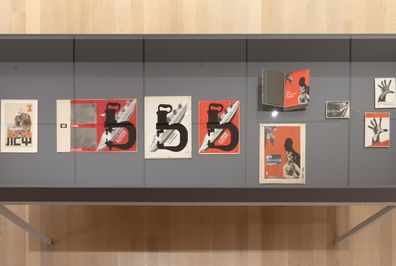 John Heartfield (Helmut Herzfeld). The Hand Has Five Fingers (5 Finger ...