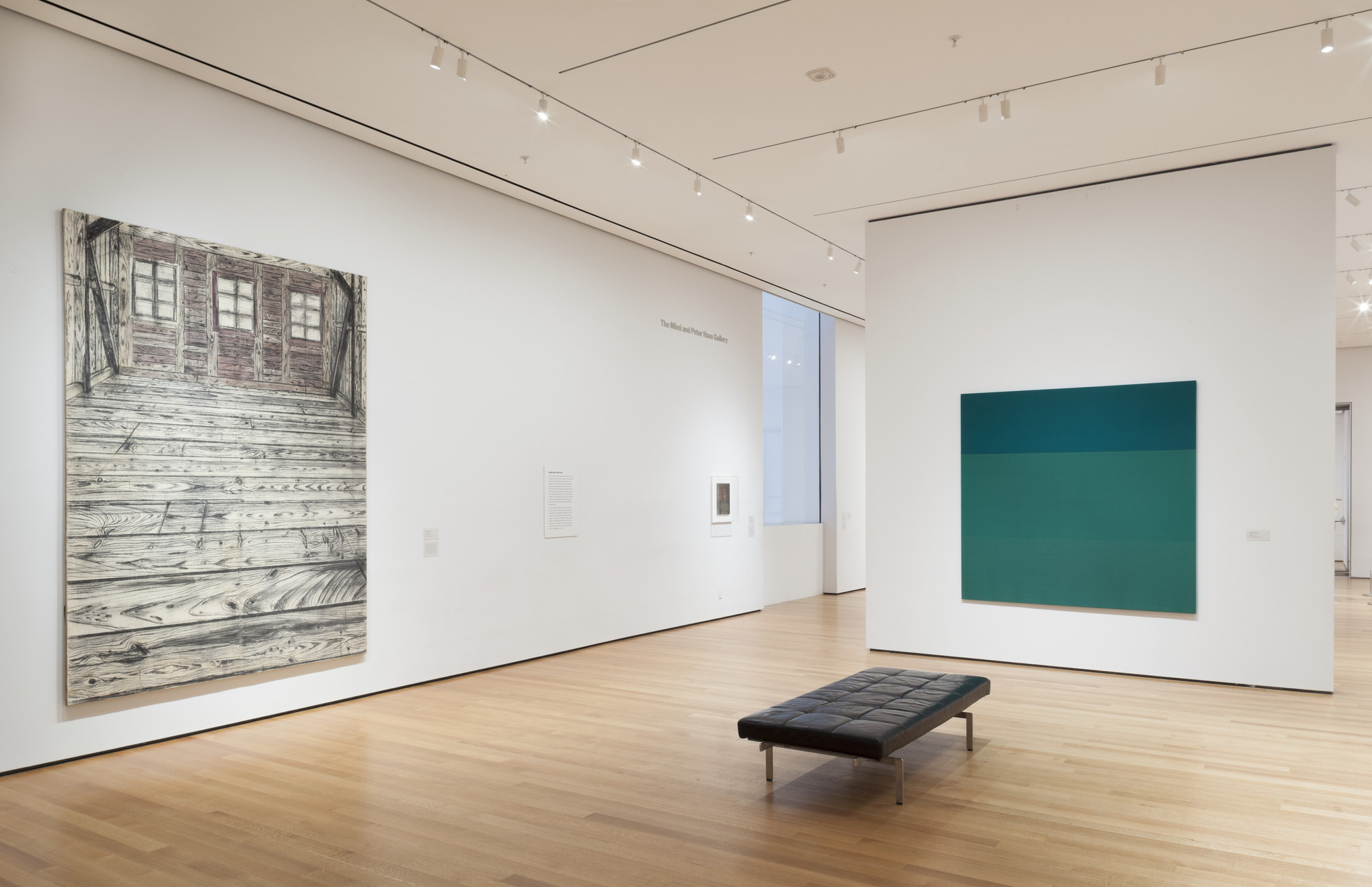 Installation view of the exhibition "Painting and Sculpture Changes ...