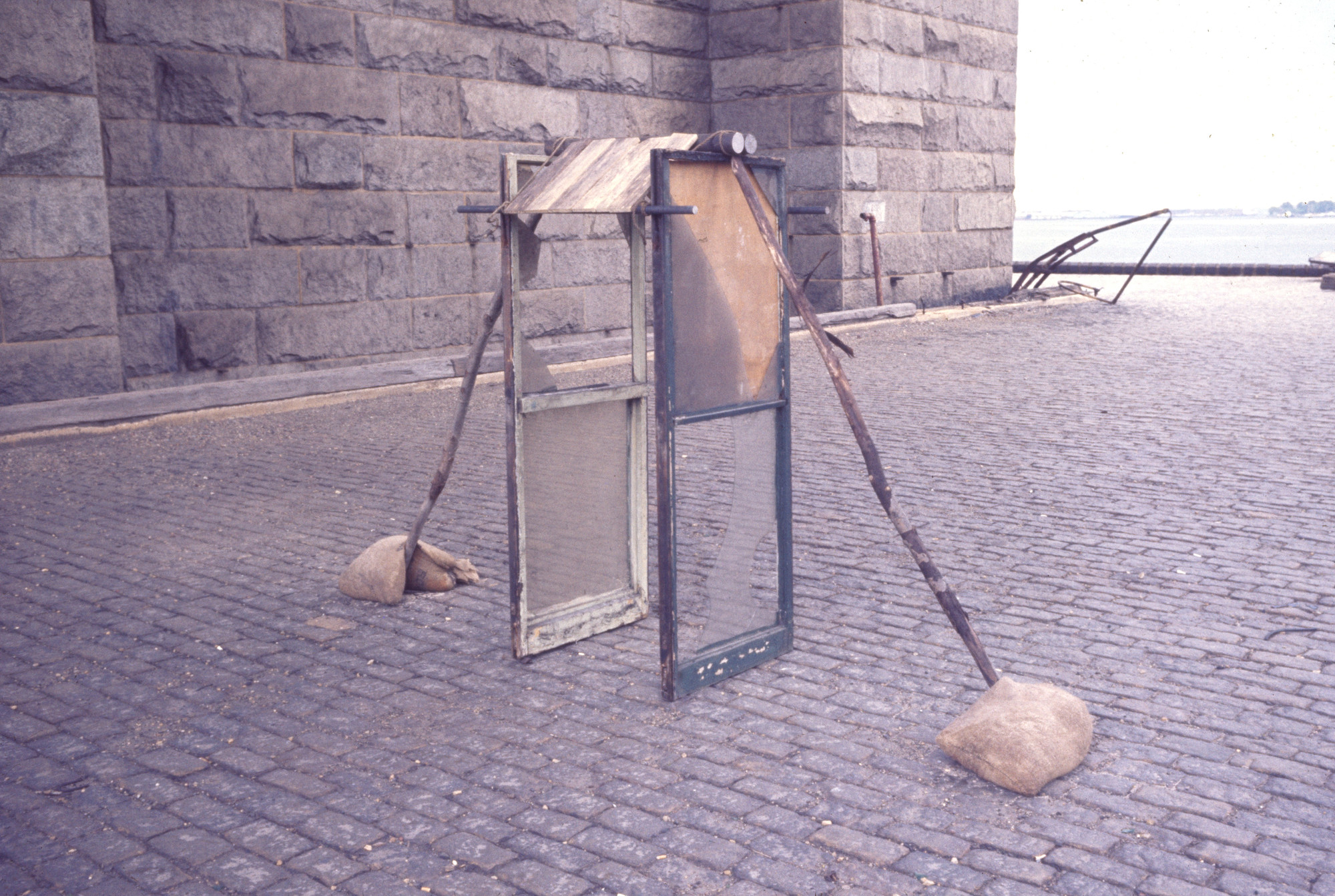 View of George Trakas's sculpture at the "Brooklyn Bridge Event” | MoMA