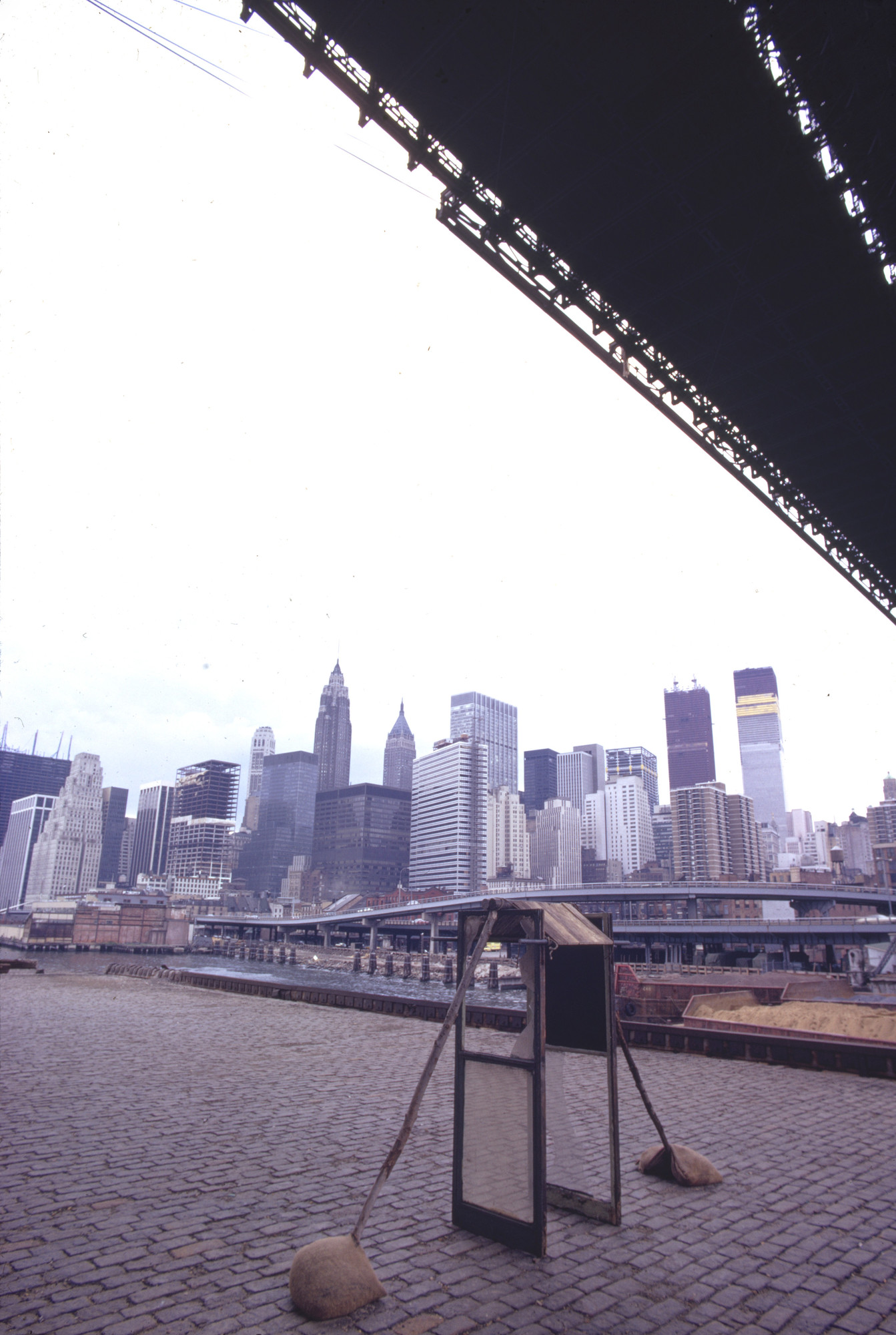 View of George Trakas's sculpture at the "Brooklyn Bridge Event” | MoMA