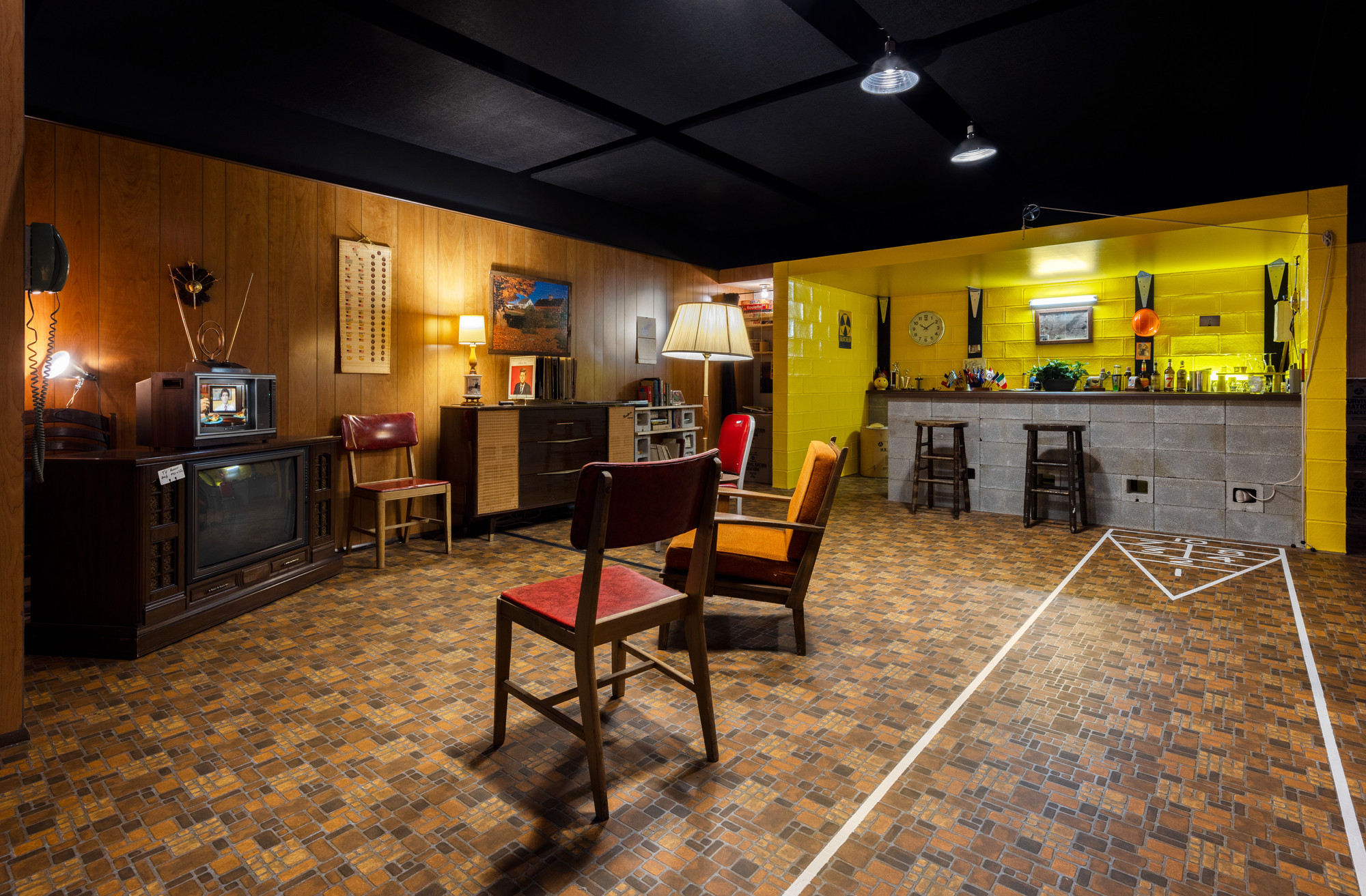 Installation view of the gallery "Michael Smith's Government Approved ...