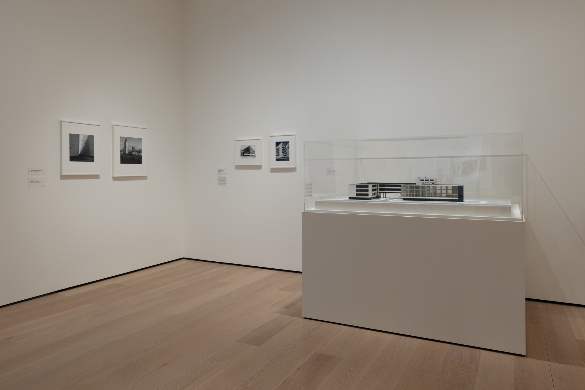Installation view of the gallery "Architecture in the Age of Industry ...