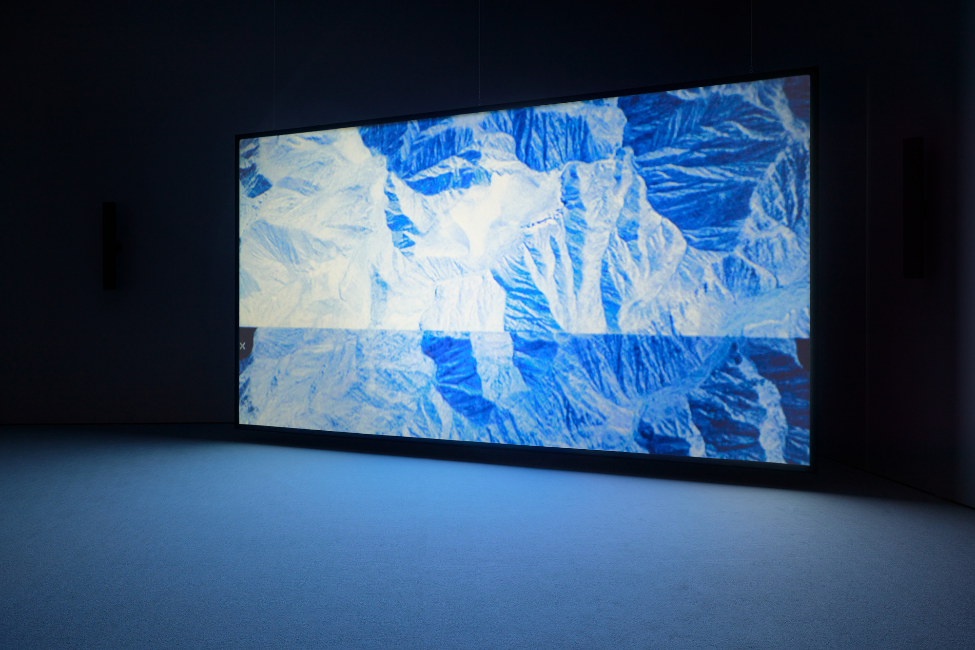 Installation view of the gallery "Rosa Barba’s Aggregate States of ...