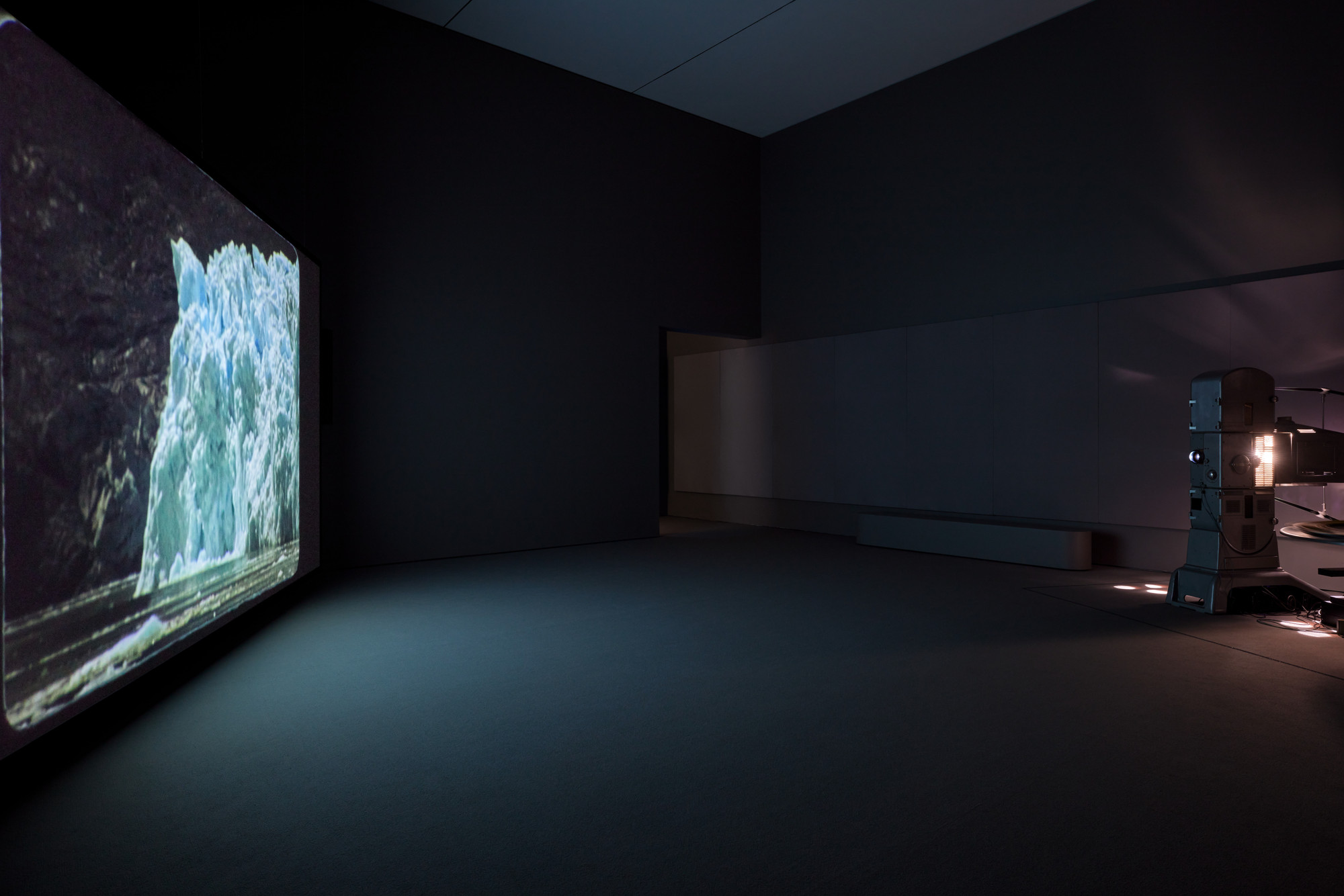 Installation view of the gallery "Rosa Barba’s Aggregate States of ...