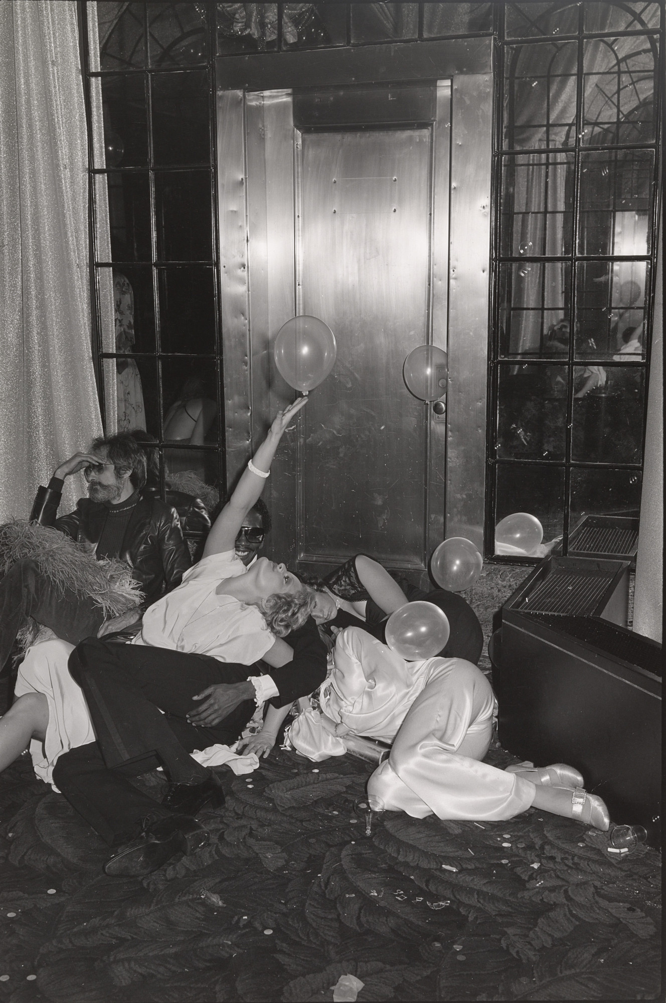 Tod Papageorge. New Year's Eve at Studio 54. 1978 | MoMA