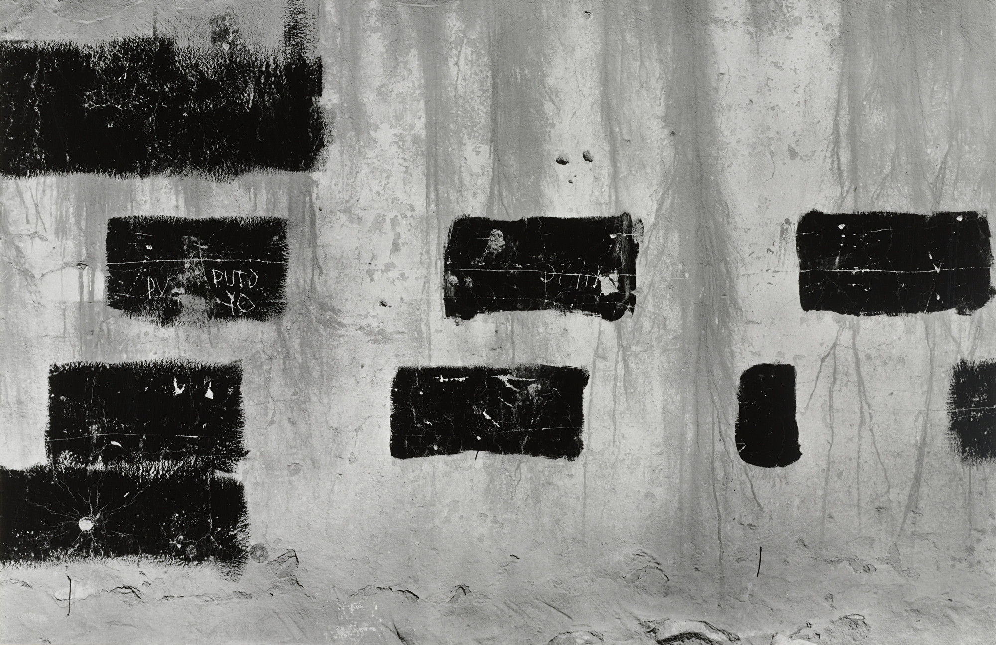 Aaron Siskind. Arizpe, Mexico 21. 1966 | MoMA