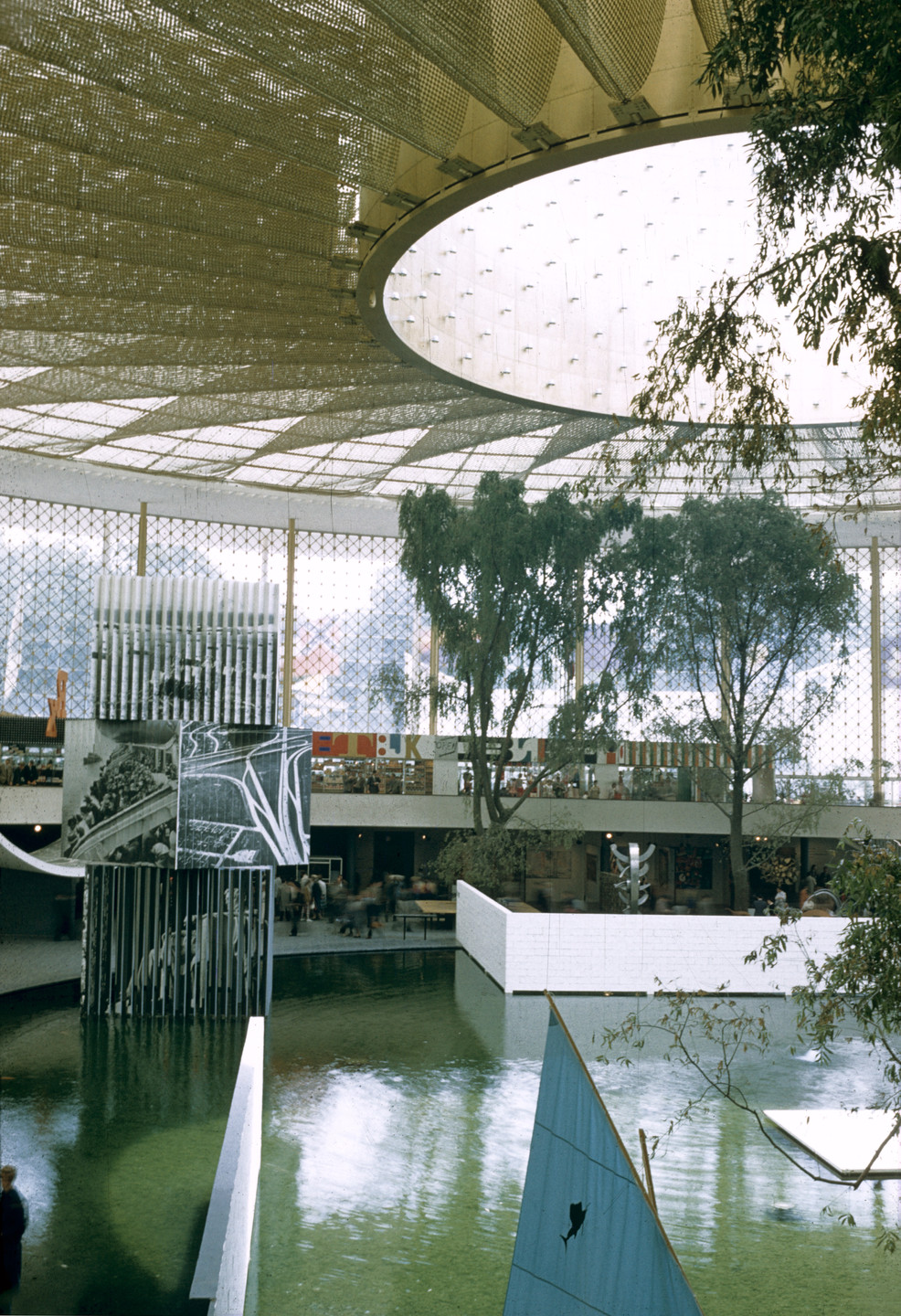 Robert Brownjohn, Ivan Chermayeff, Thomas Geismar. Brussels World Fair ...