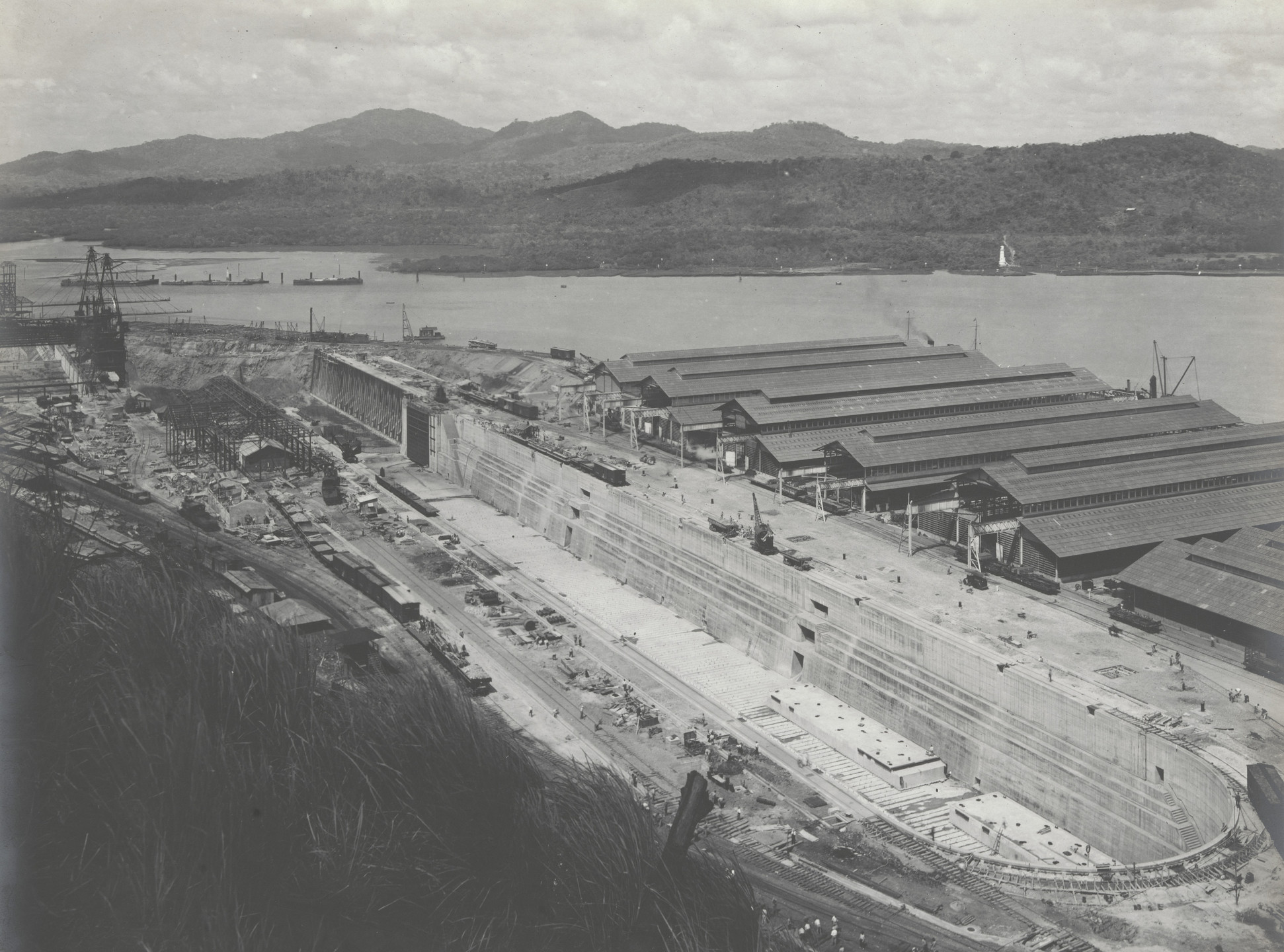 Unidentified photographer. Balboa Terminals. Dry Dock #1. Cleaned up ...