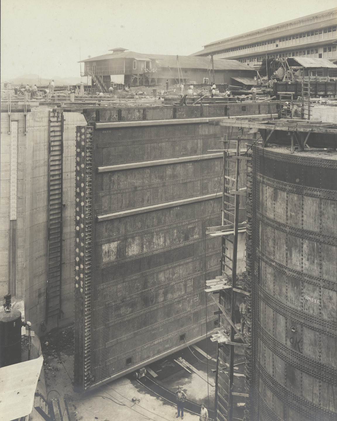 Unidentified photographer. Balboa Terminals. Dry Dock #1. Putting ...