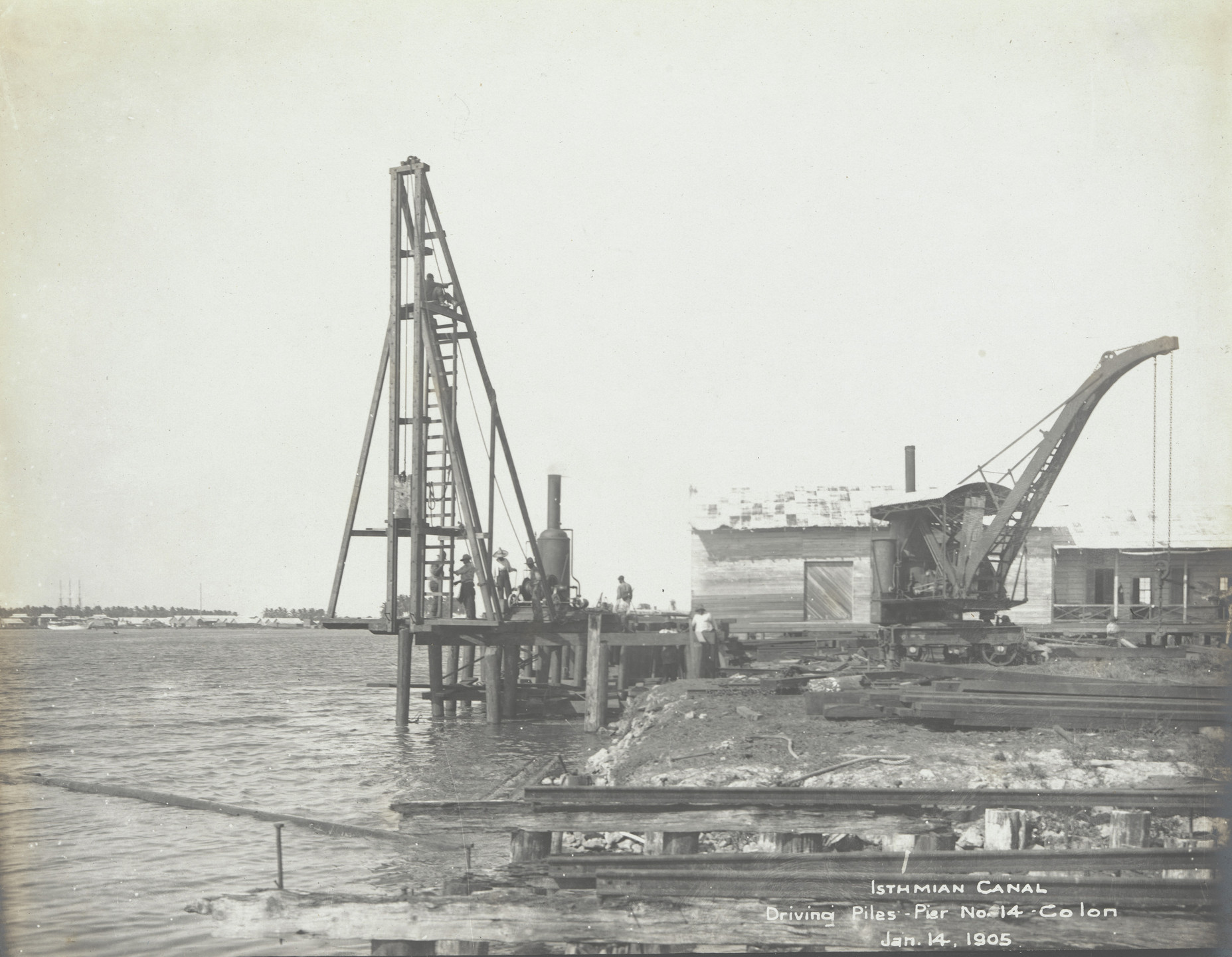 Unidentified photographer. Construction of Pier No. 14, Cristobal, C.Z ...