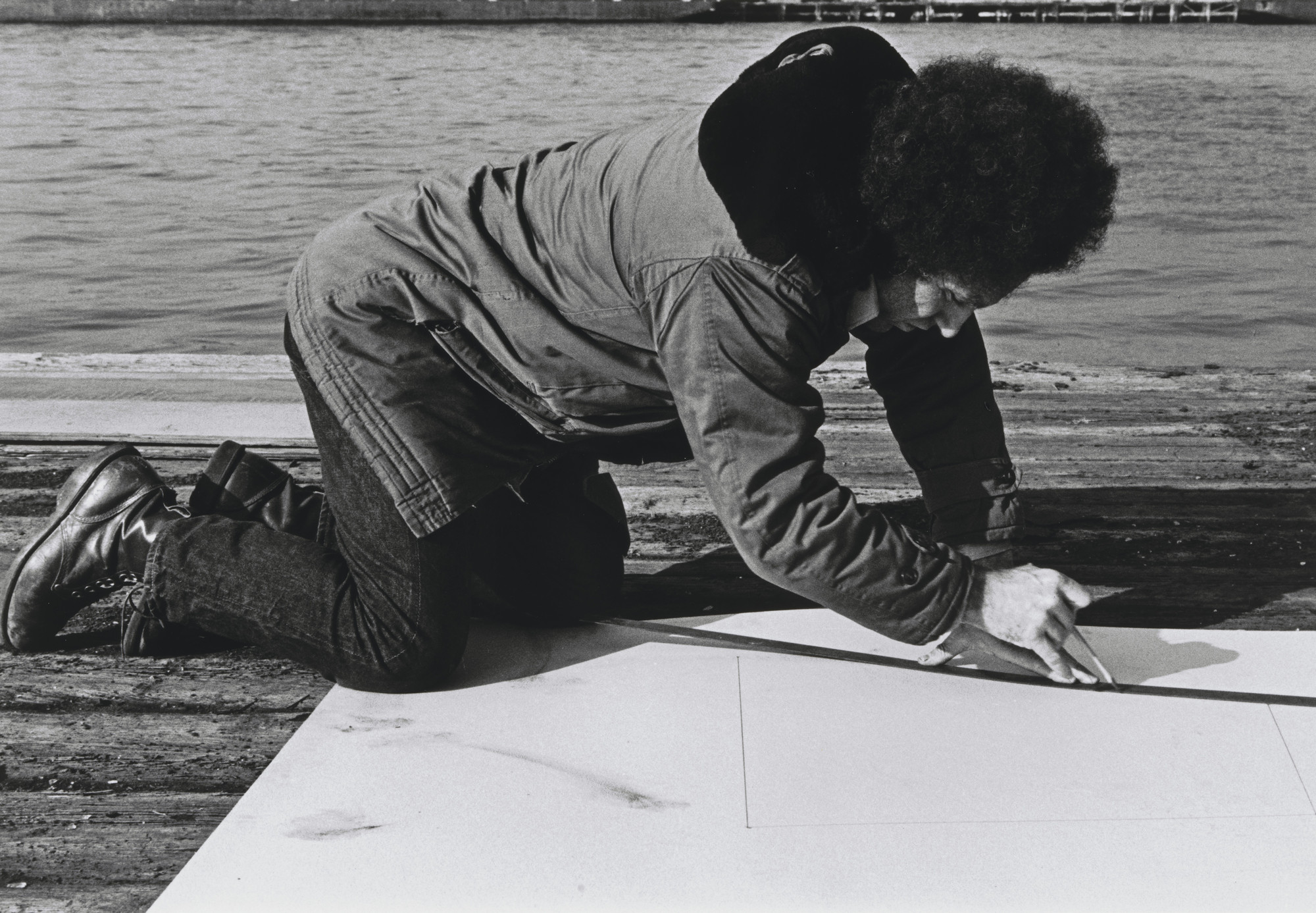 Richard Serra, Harry Shunk, János Kender. Shooting a Square through a ...