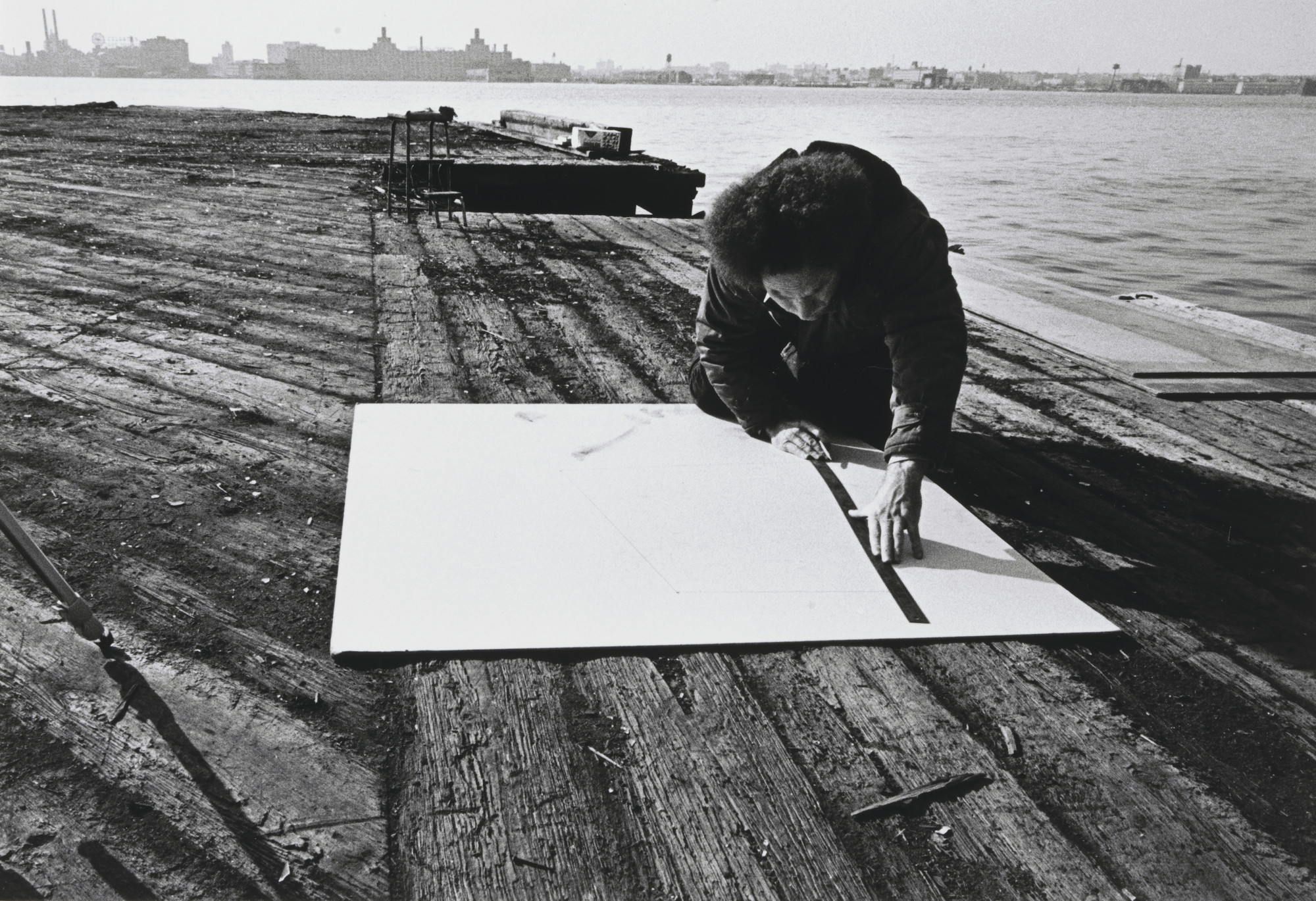 Richard Serra, Harry Shunk, János Kender. Shooting a Square through a ...