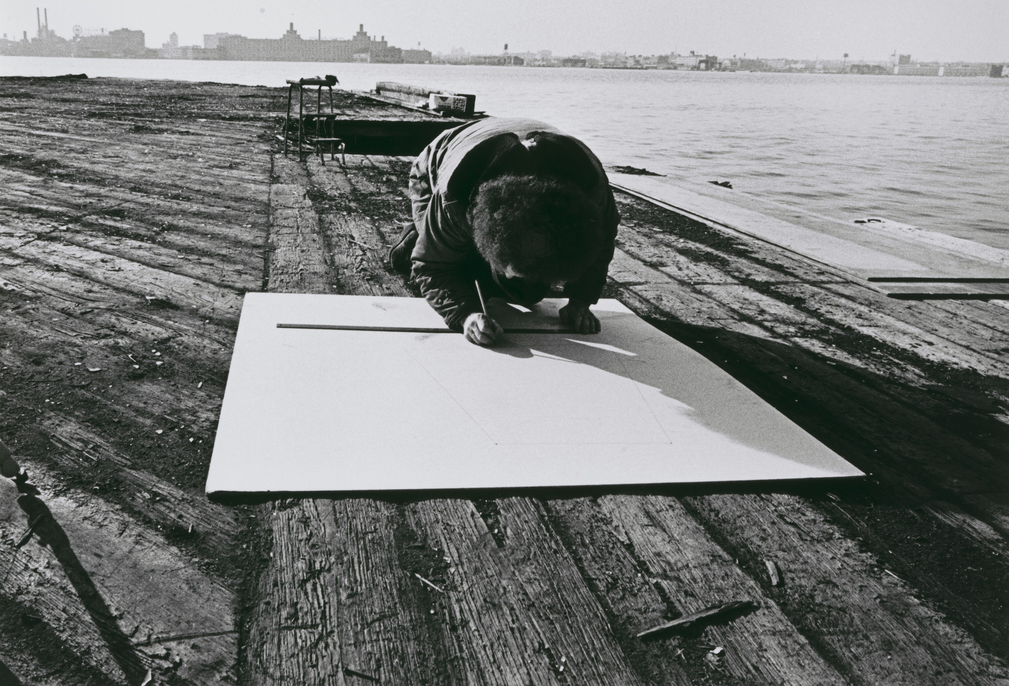 Richard Serra, Harry Shunk, János Kender. Shooting a Square through a ...