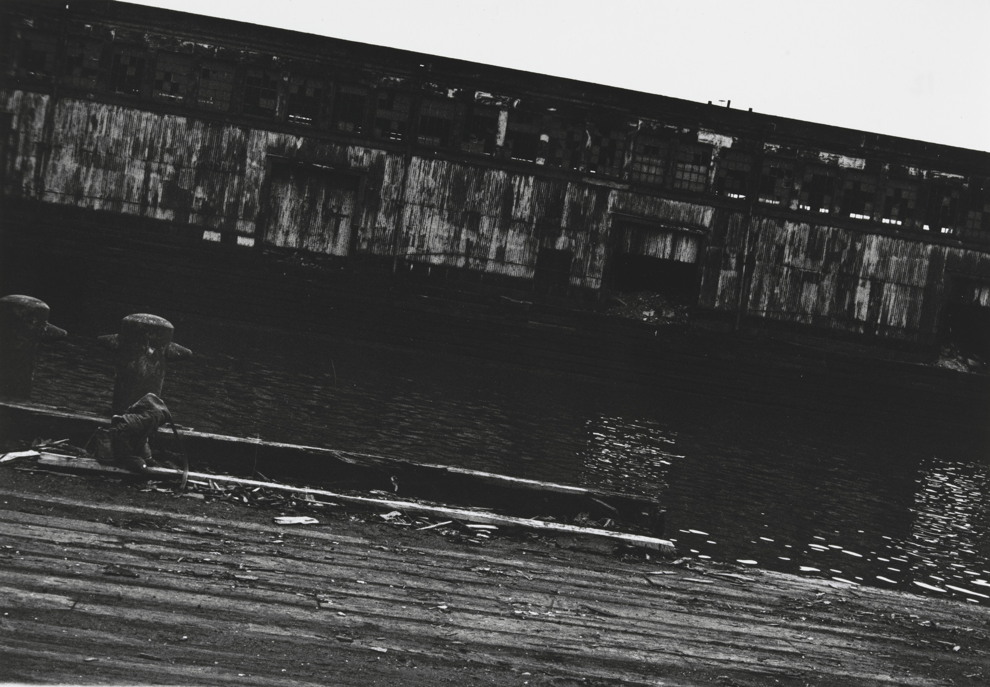 Dan Graham, Harry Shunk, János Kender. Dan Graham–Pier 18. 1971 | MoMA