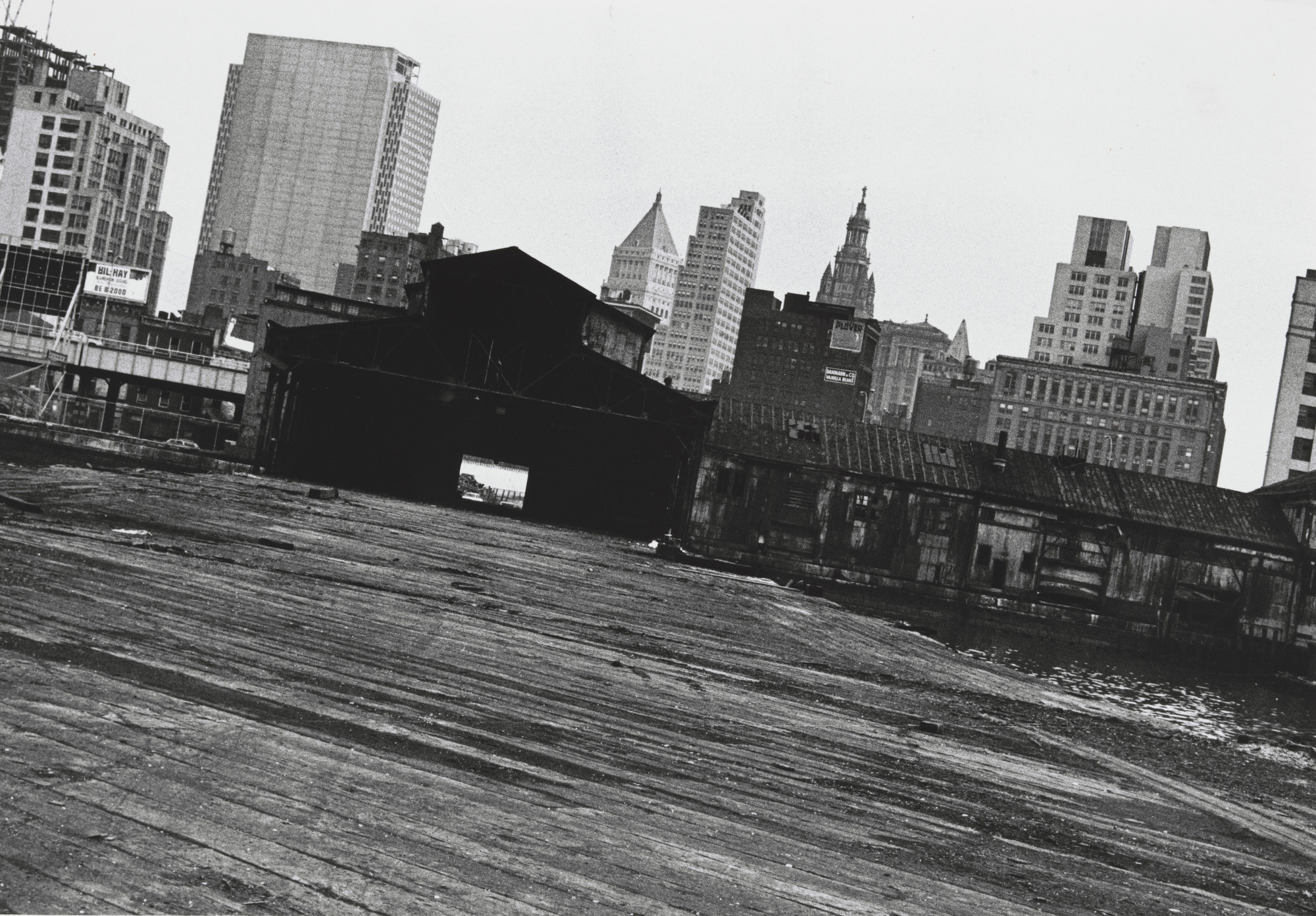 Dan Graham, Harry Shunk, János Kender. Dan Graham–Pier 18. 1971 | MoMA