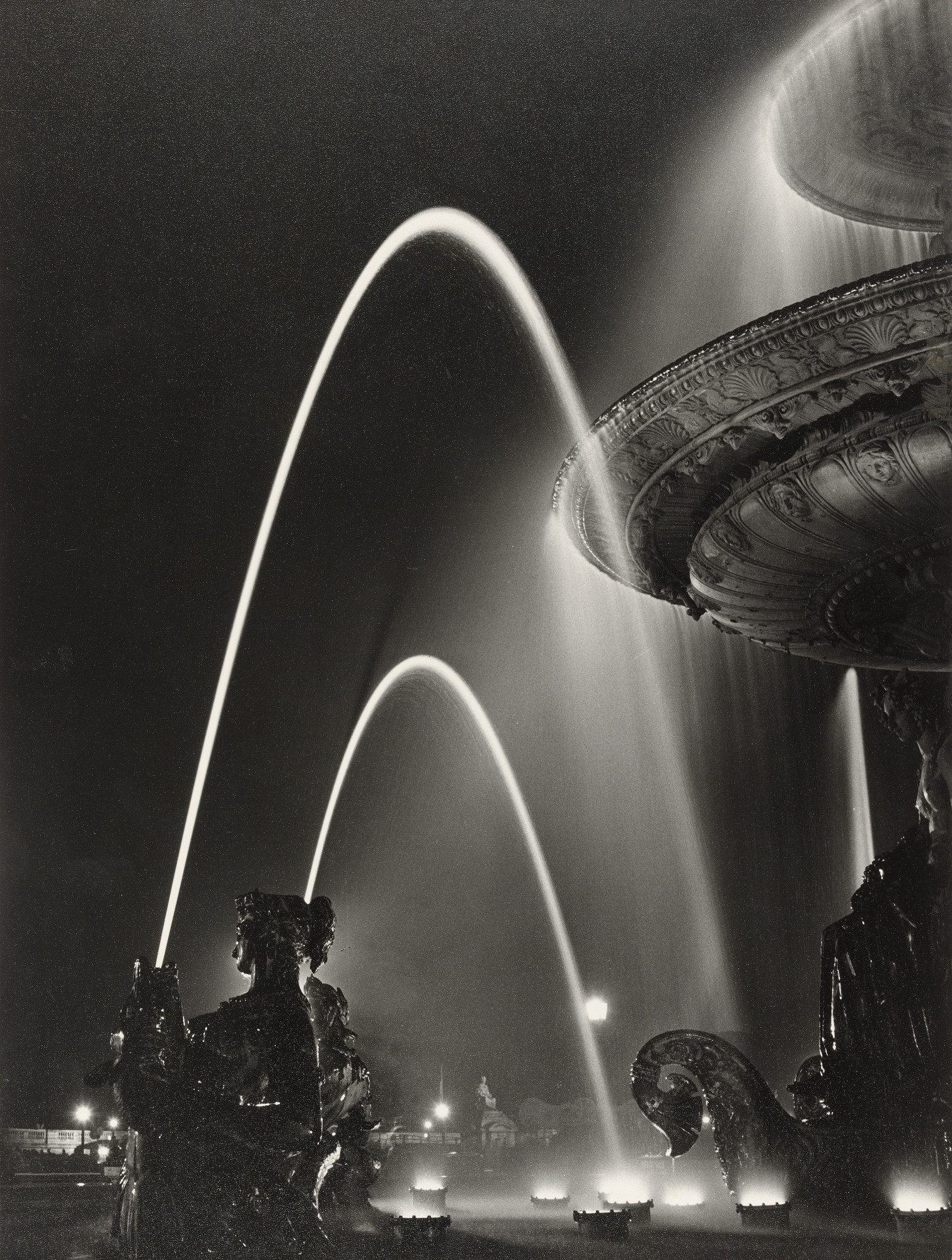 Izis. Place de la Concorde, Paris. c. 1958 | MoMA