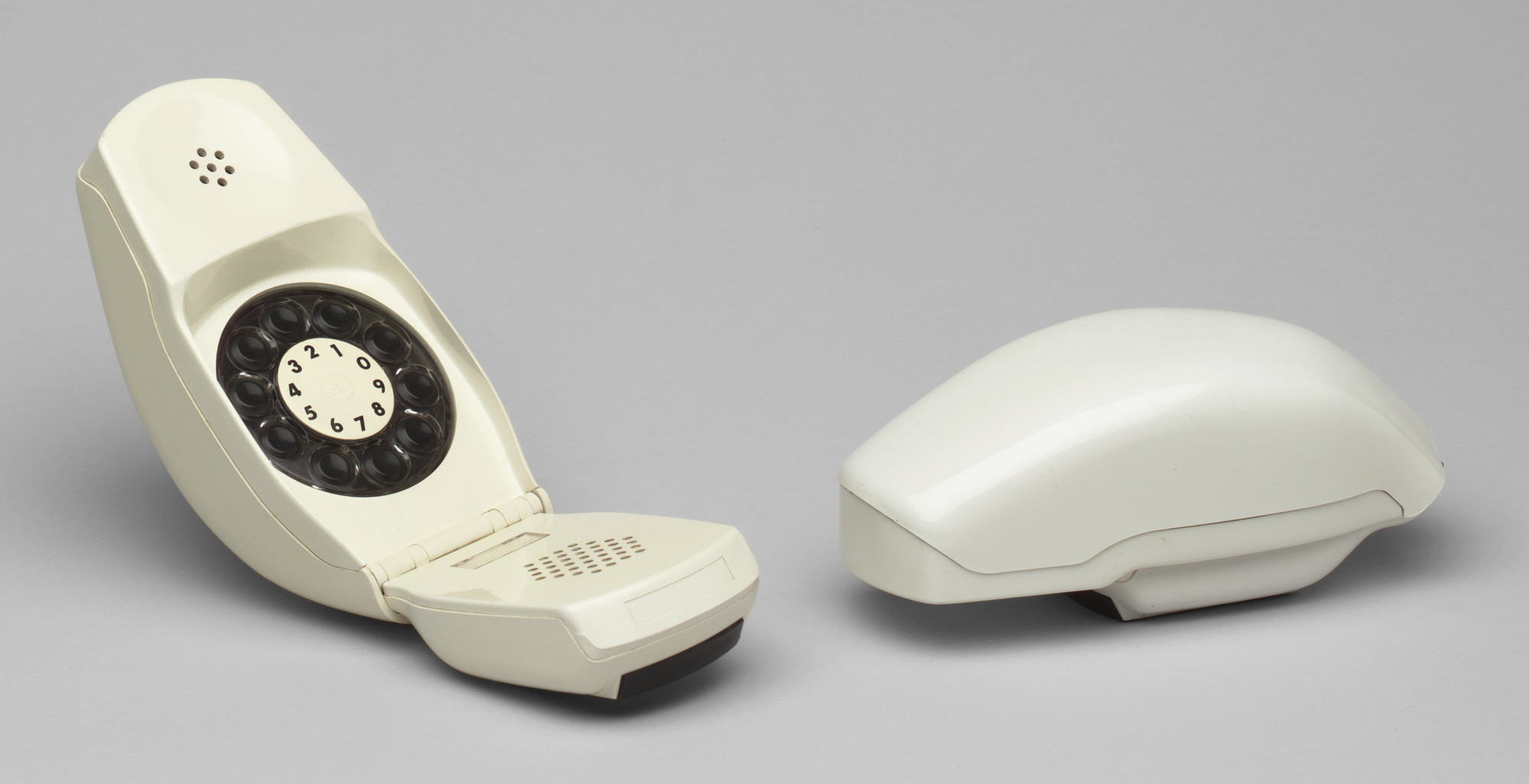 Marco Zanuso, Richard Sapper. Grillo Folding Telephone. 1966 | MoMA