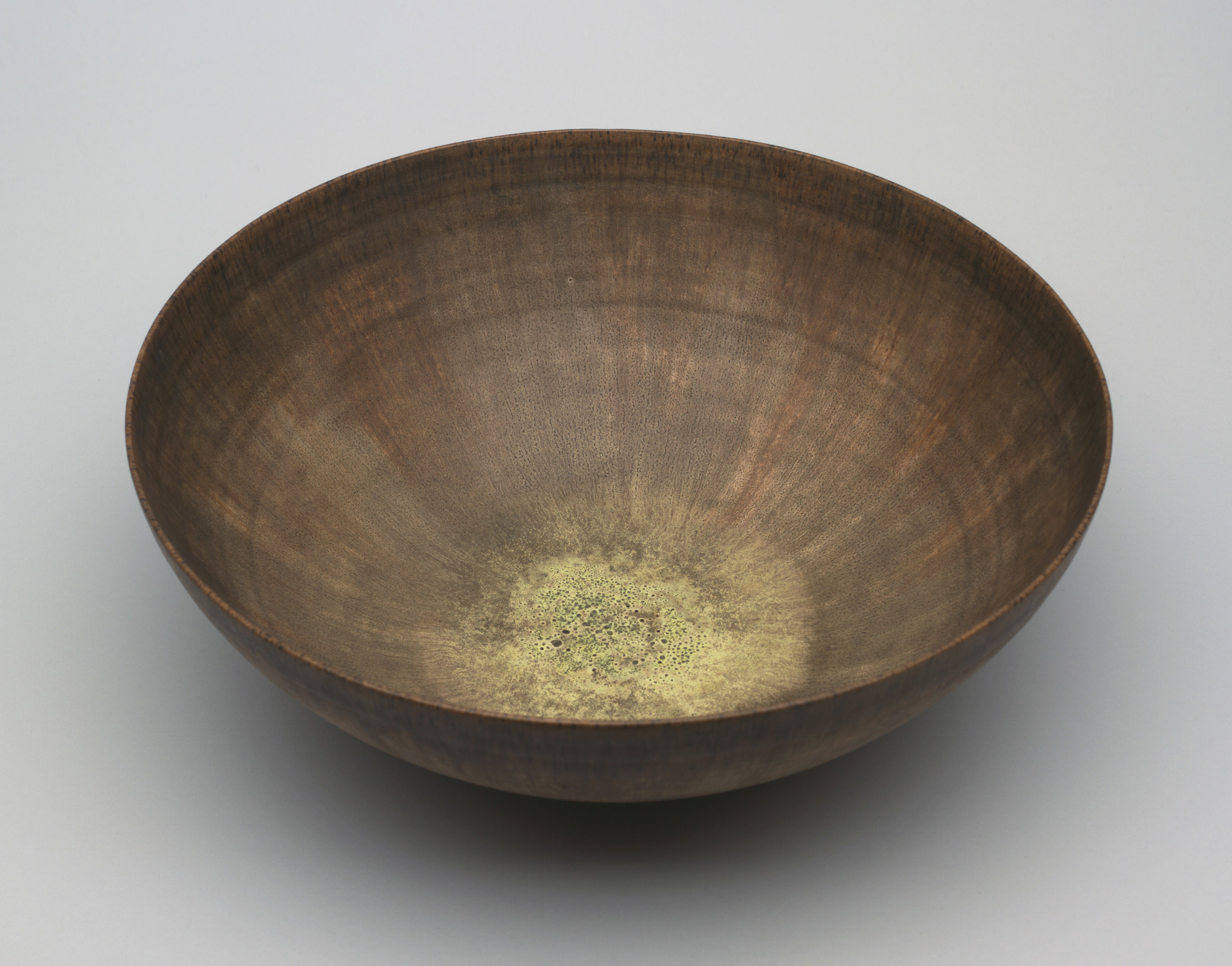 Gertrud Natzler, Otto Natzler. Bowl (no. 5171). 1944 | MoMA