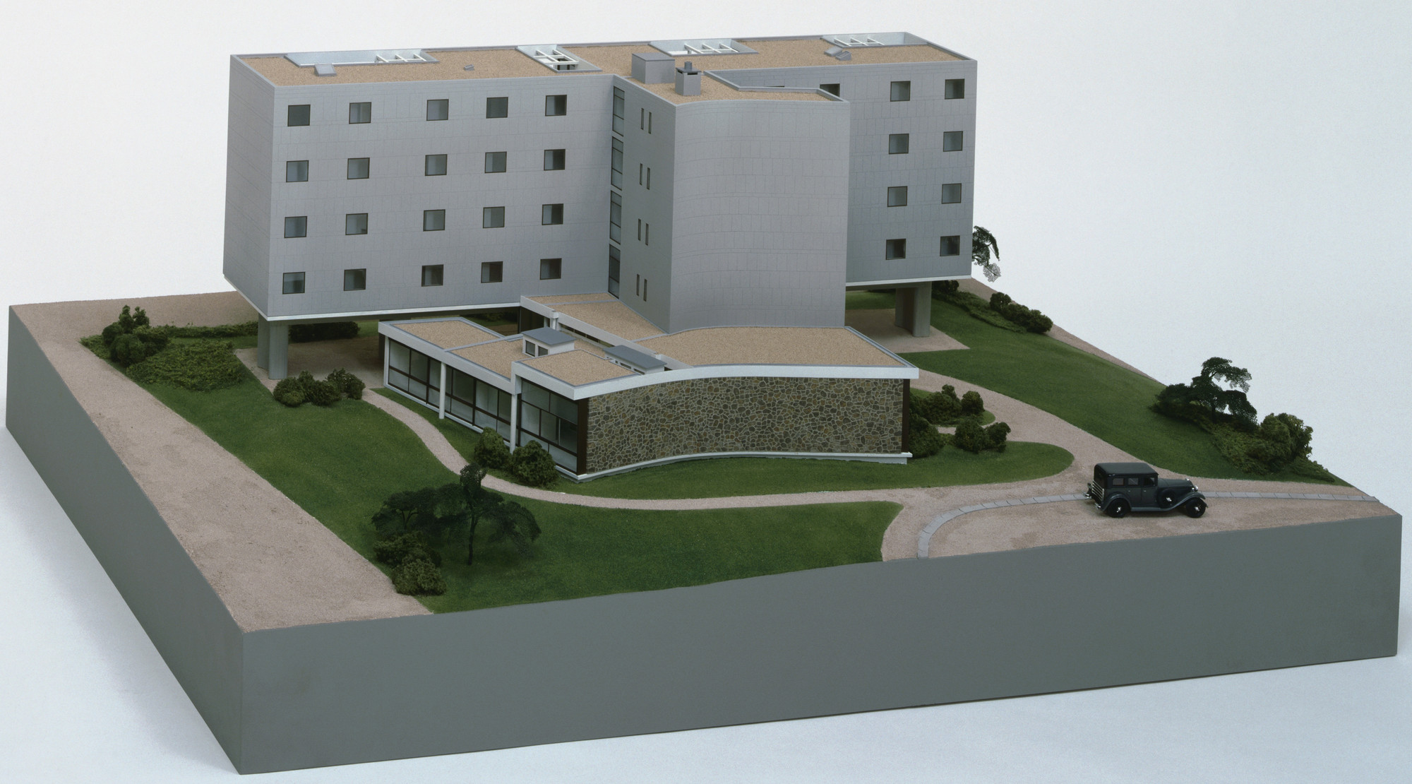 Le Corbusier (Charles-Édouard Jeanneret), Pierre Jeanneret. Swiss ...