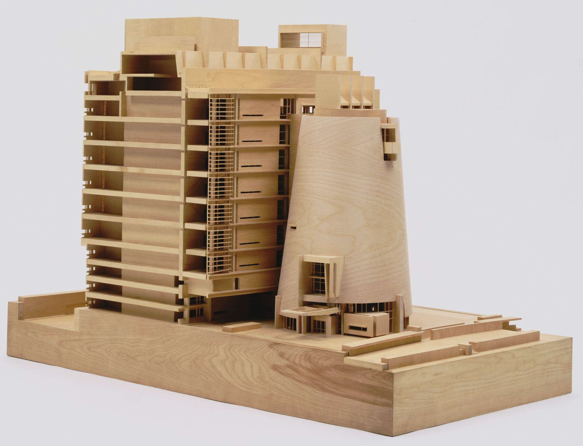 Richard Meier & Partners, Architects. Federal Building and United ...